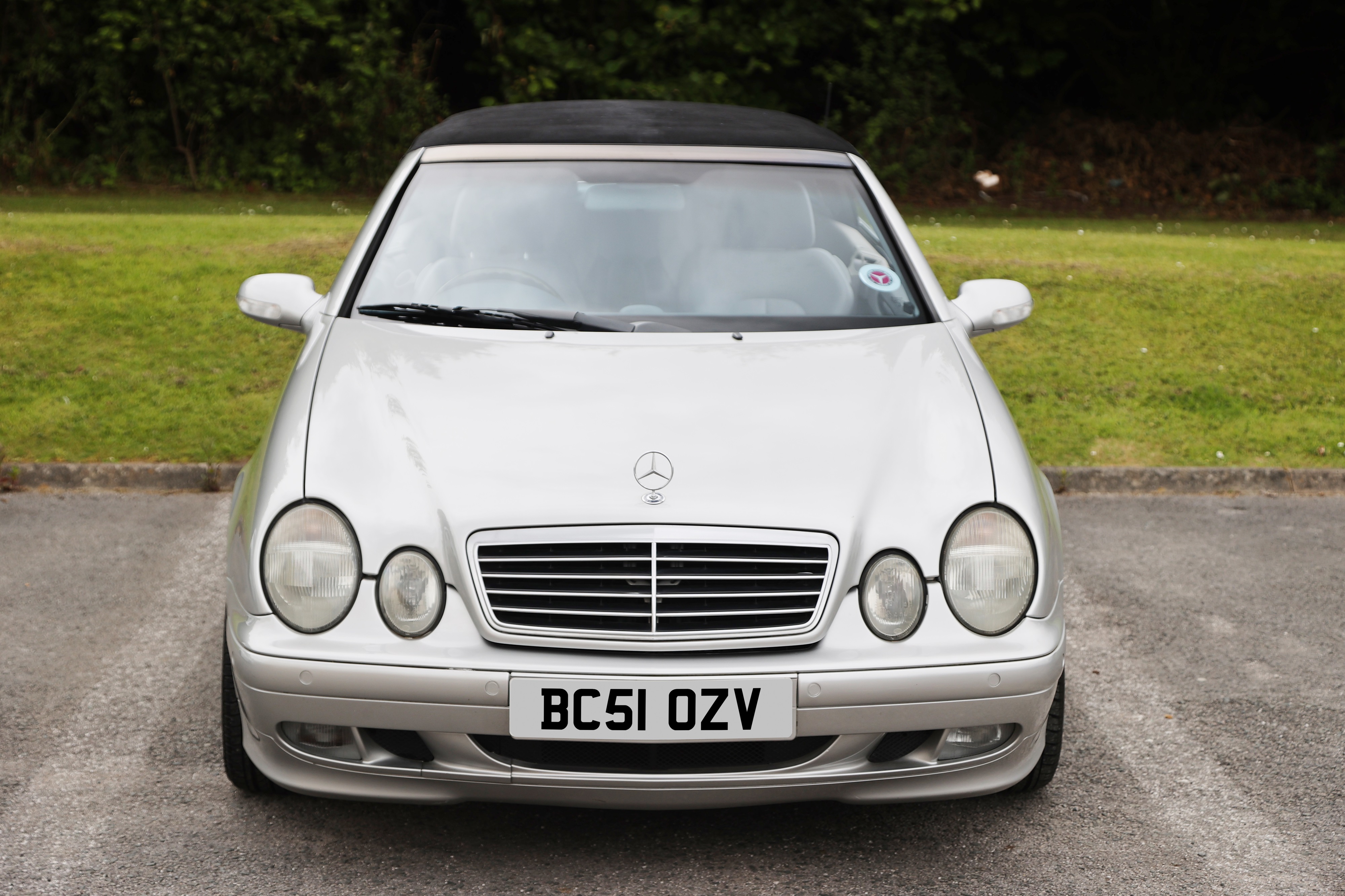Lot 162 - 2001 Mercedes-Benz CLK 320 Cabriolet