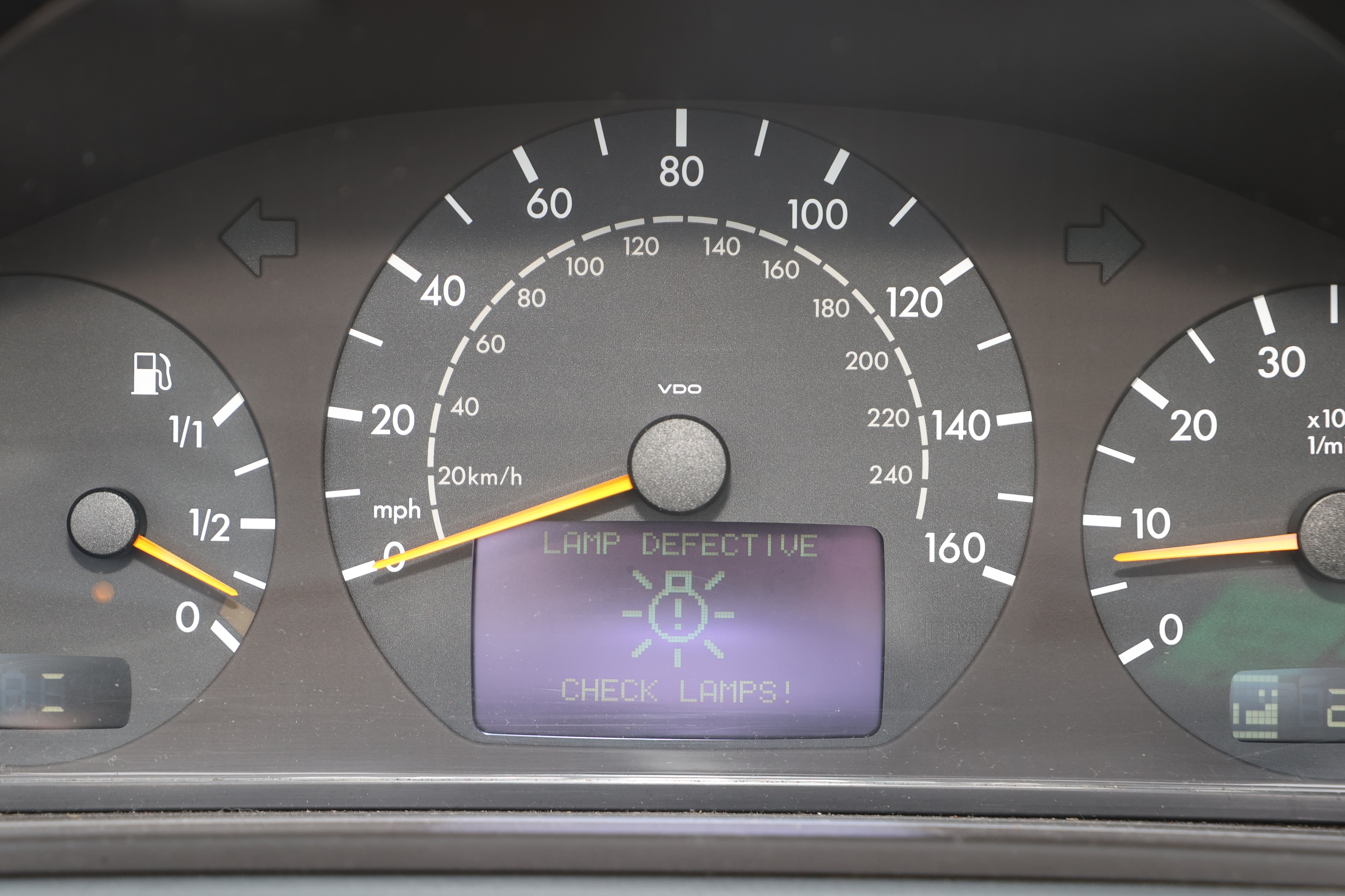 Lot 158 - 2000 Mercedes CLK 430 Elegance