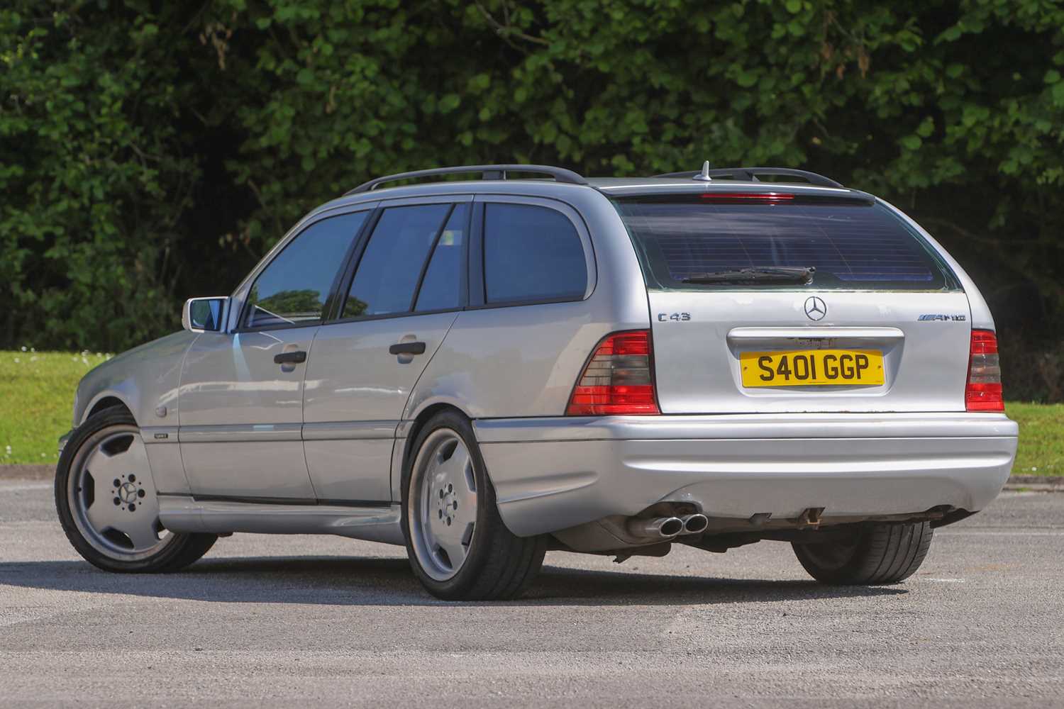 Lot 229 - 1998 Mercedes-Benz C43 AMG Estate