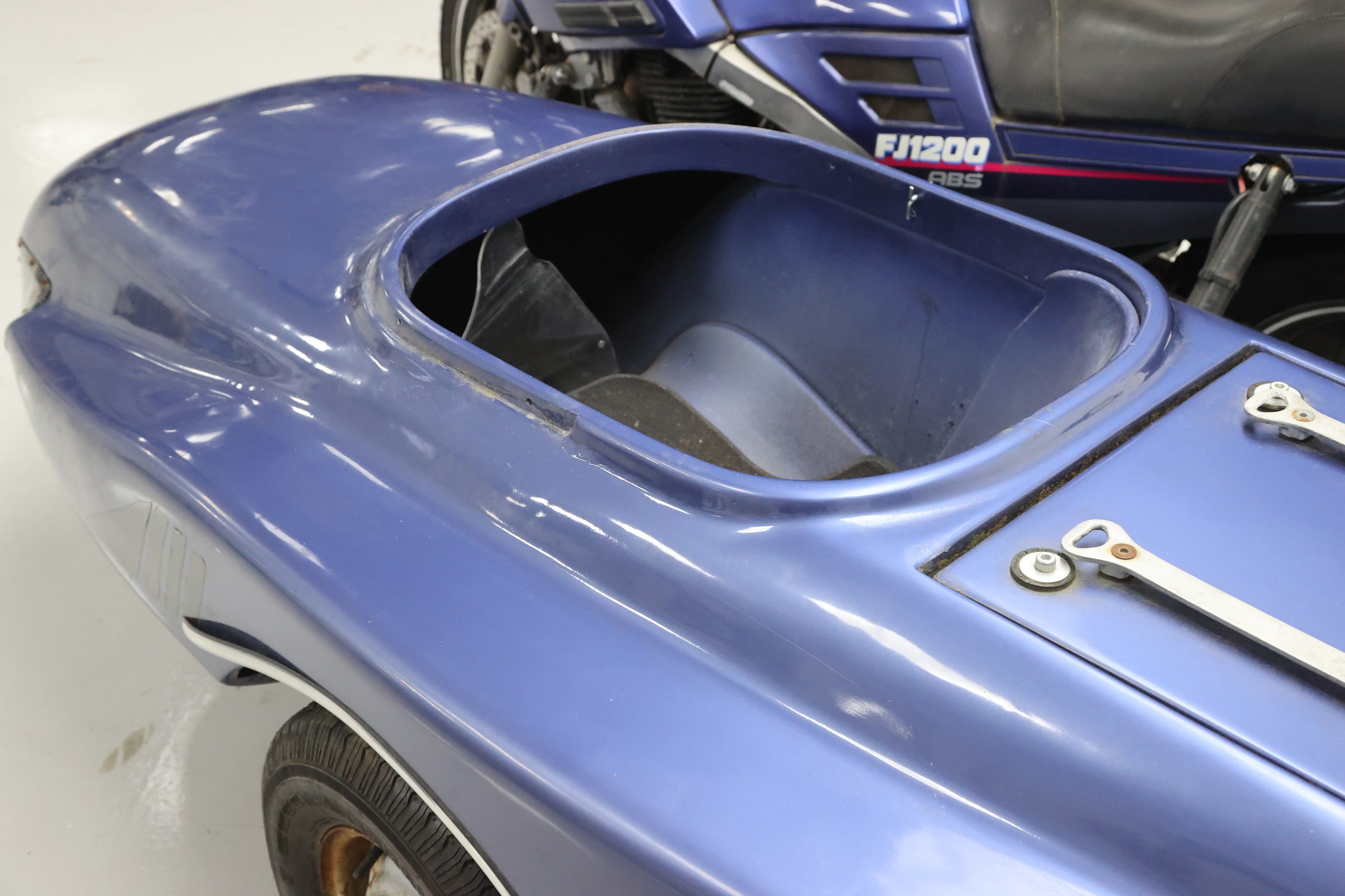 Lot 57 - 1991 Yamaha FJ1200 ABS Combination