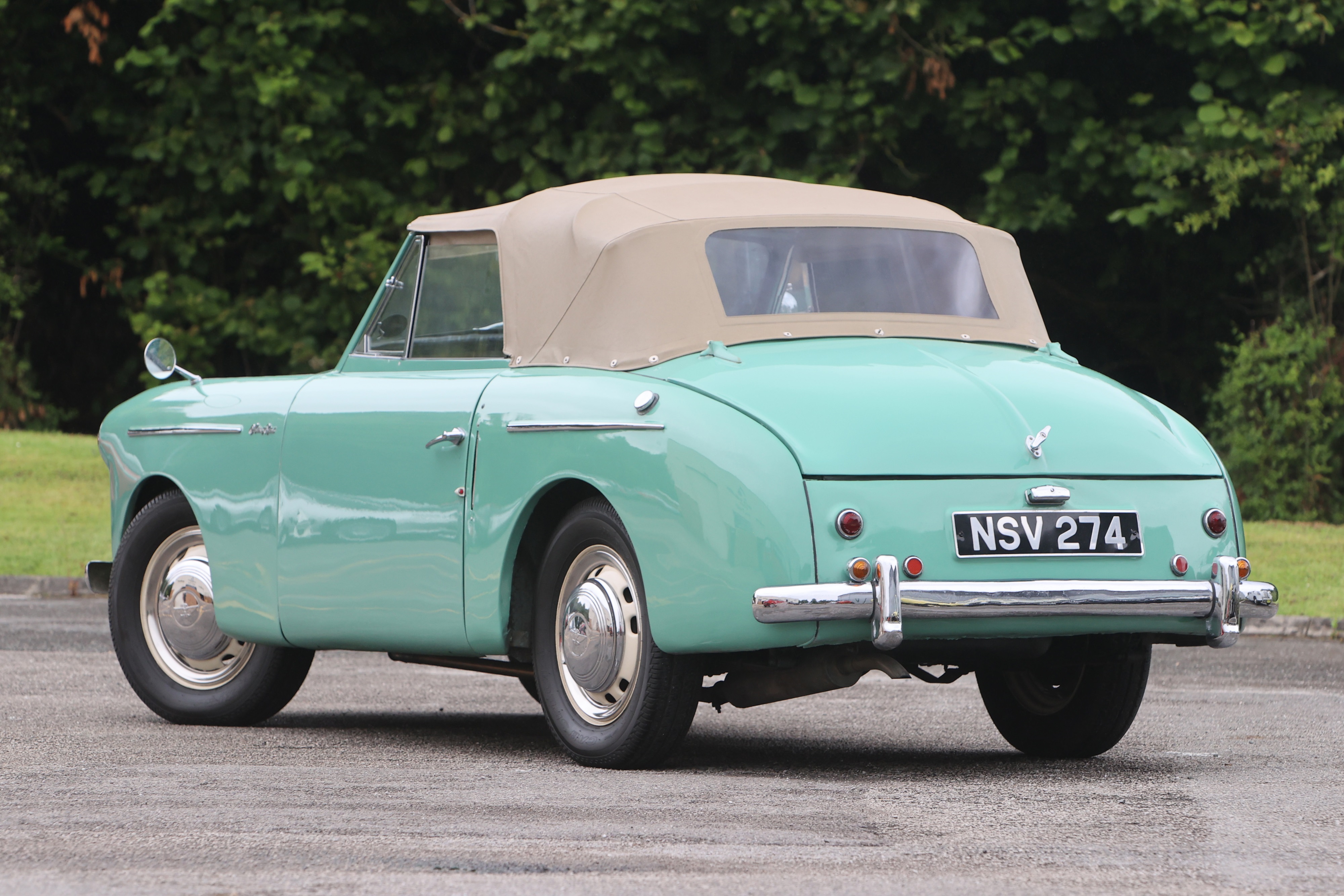 Lot 205 - 1953 Austin A40 Sports
