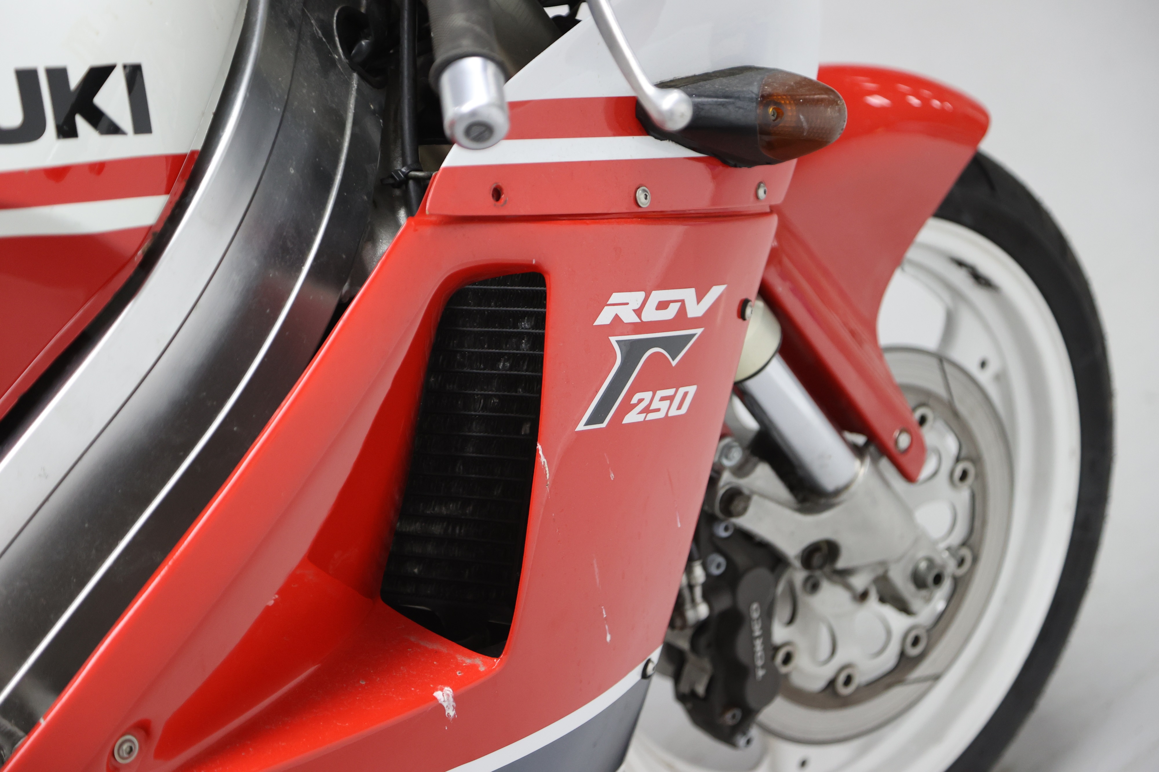 Lot 263 - 1990 Suzuki RGV250