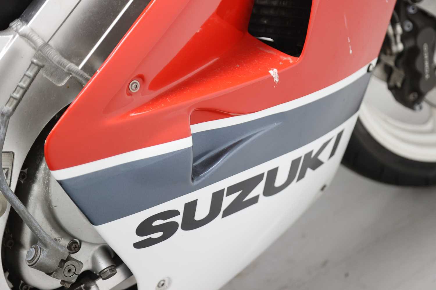 Lot 263 - 1990 Suzuki RGV250
