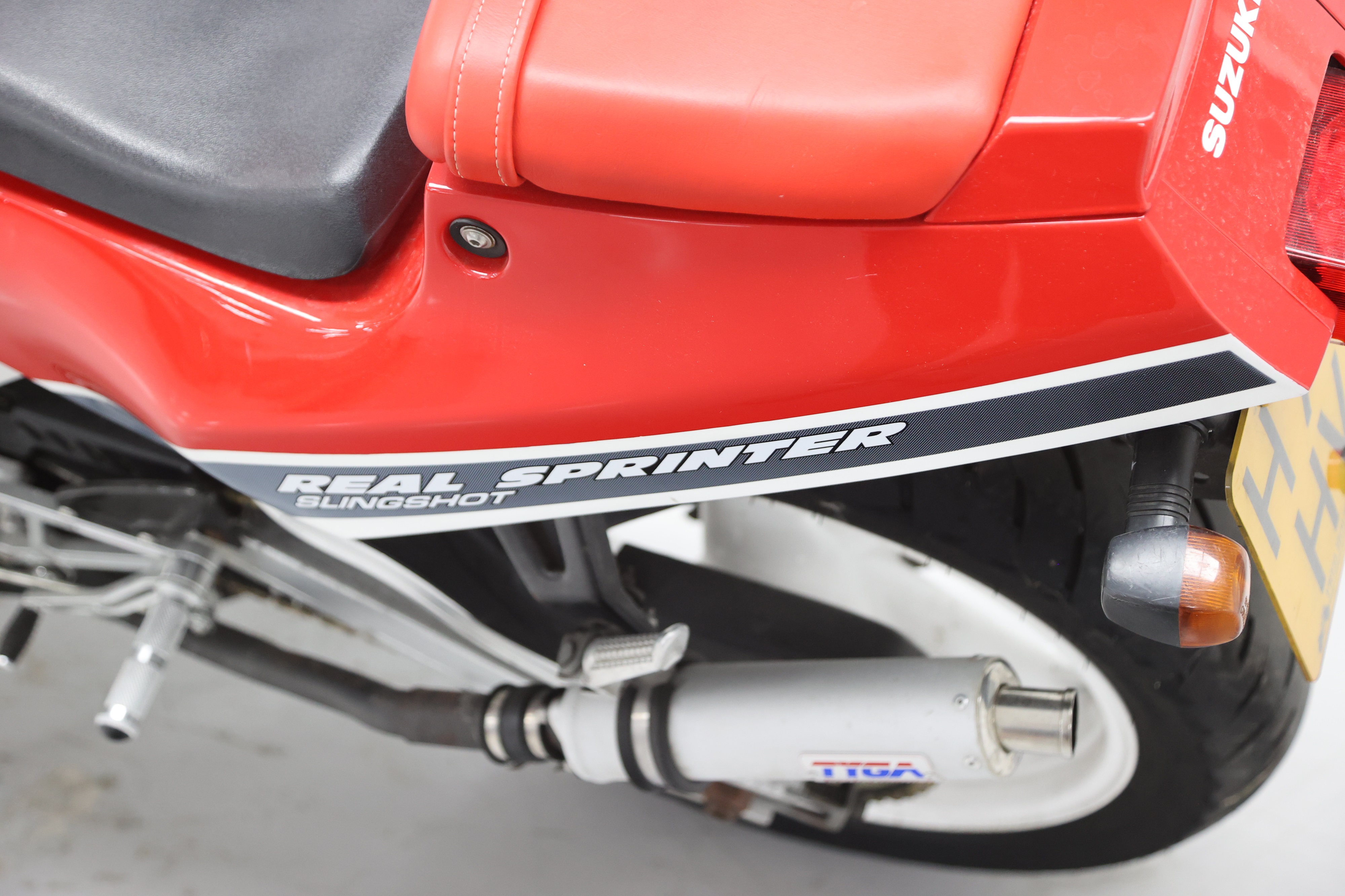 Lot 263 - 1990 Suzuki RGV250