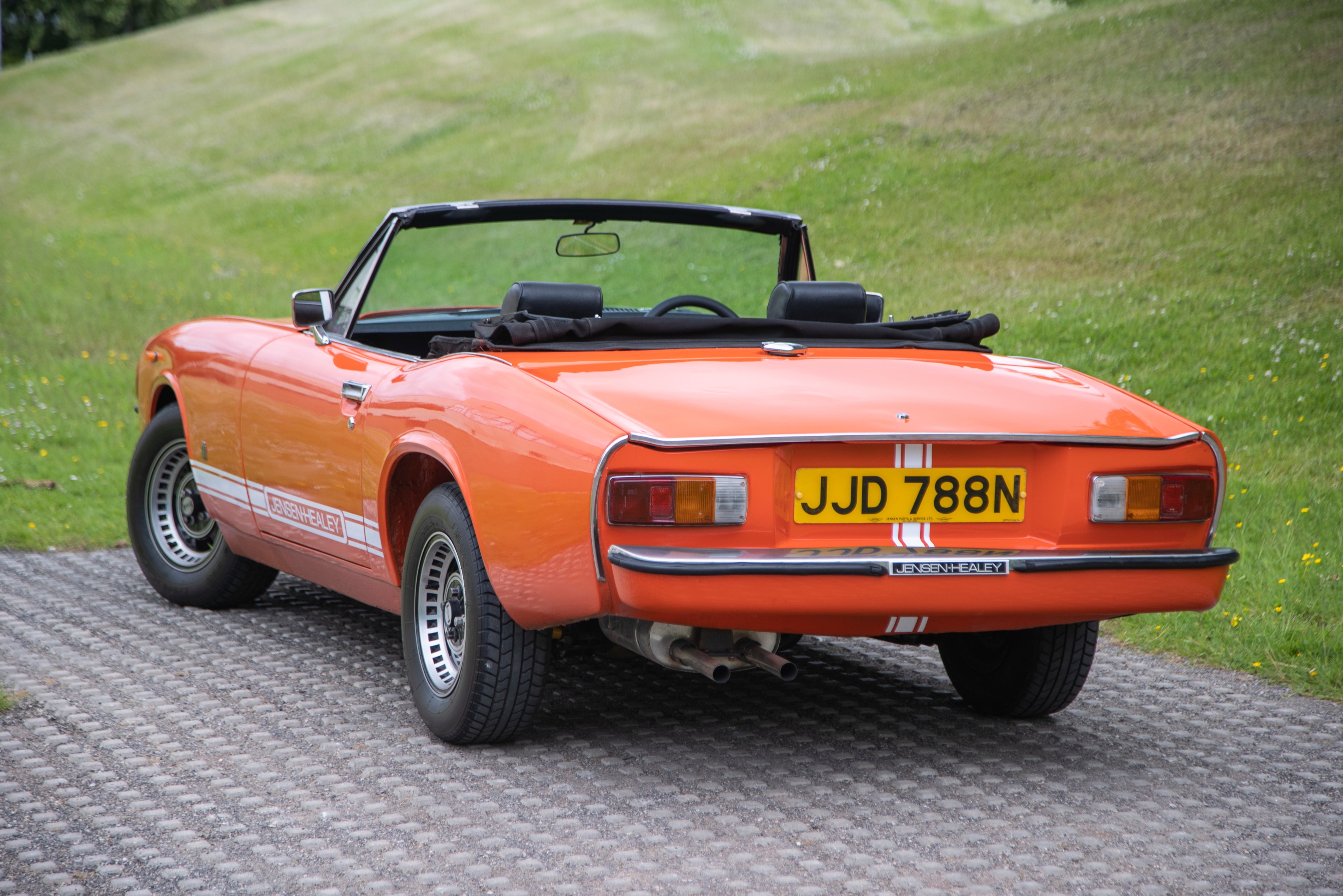 Lot 32 - 1974 Jensen Healey
