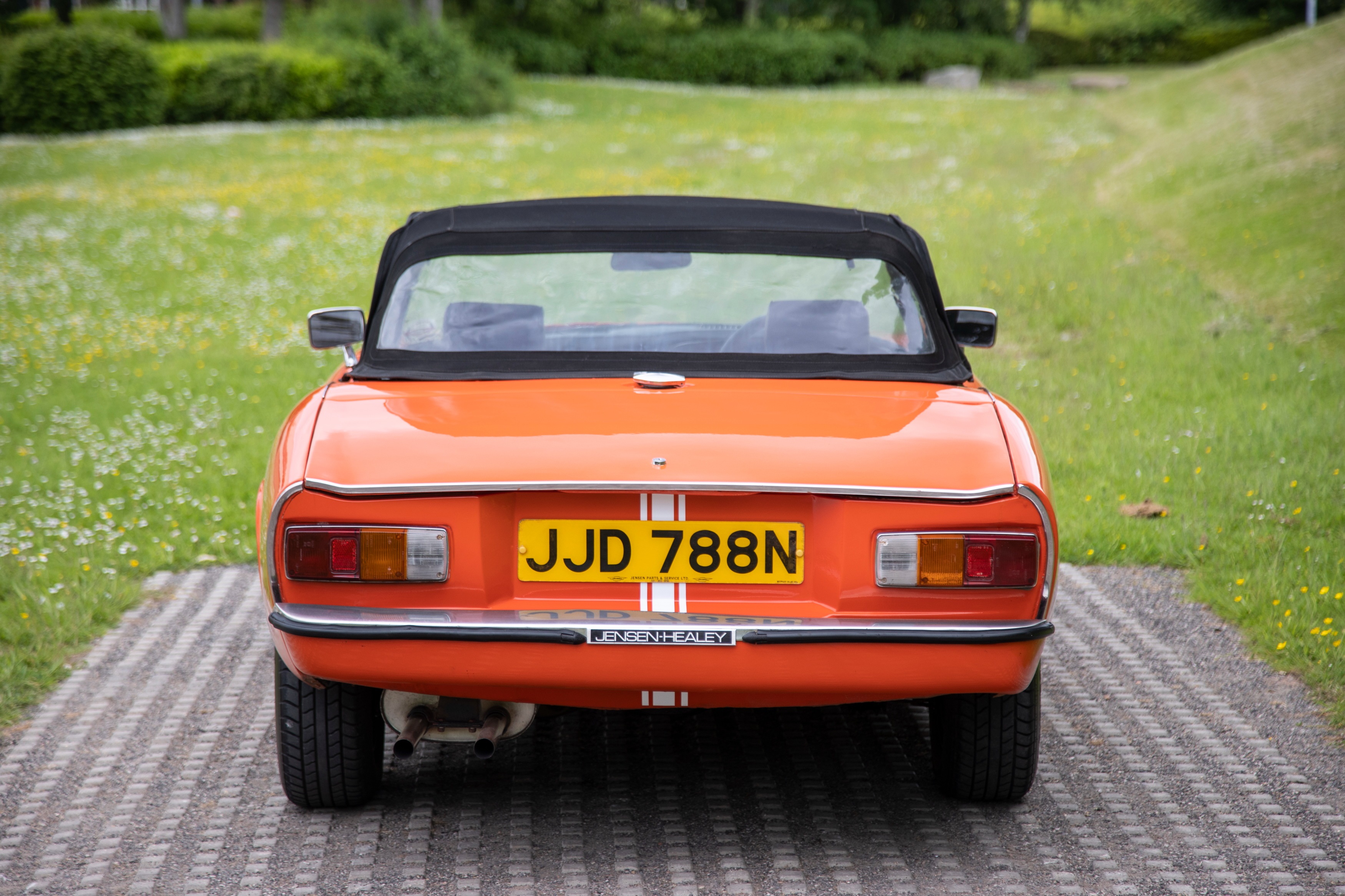 Lot 32 - 1974 Jensen Healey