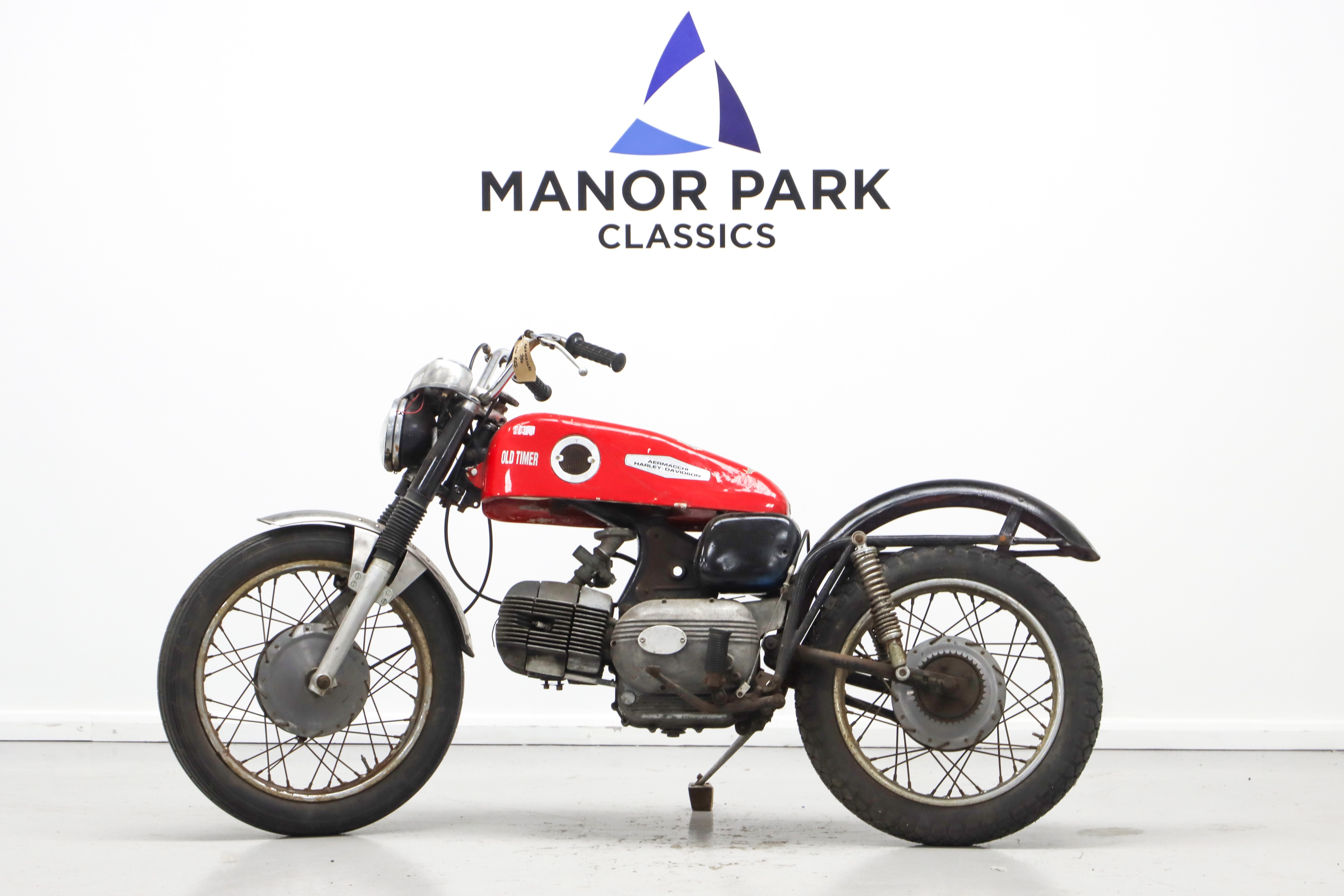 Lot 266 - 1967 Harley Davidson SS350 Sprint