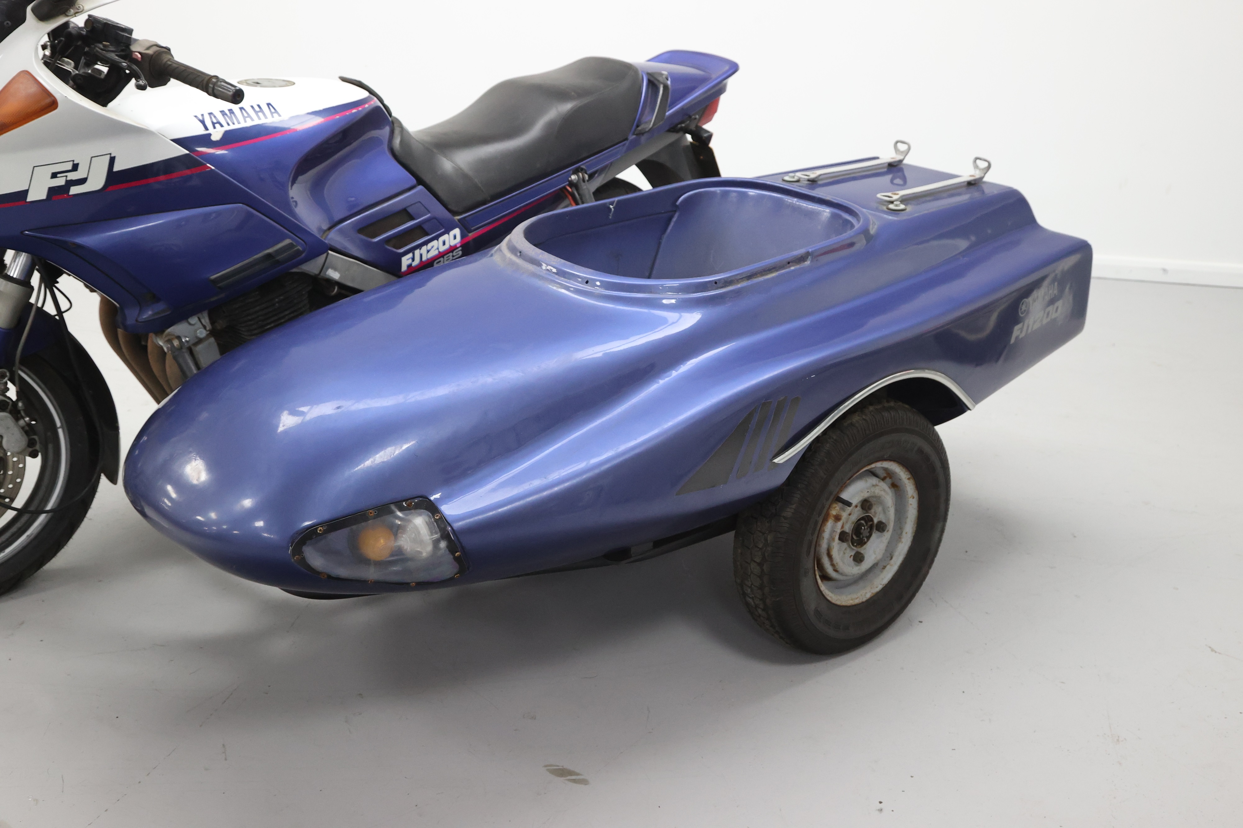 Lot 256 - 1991 Yamaha FJ1200 ABS Combination