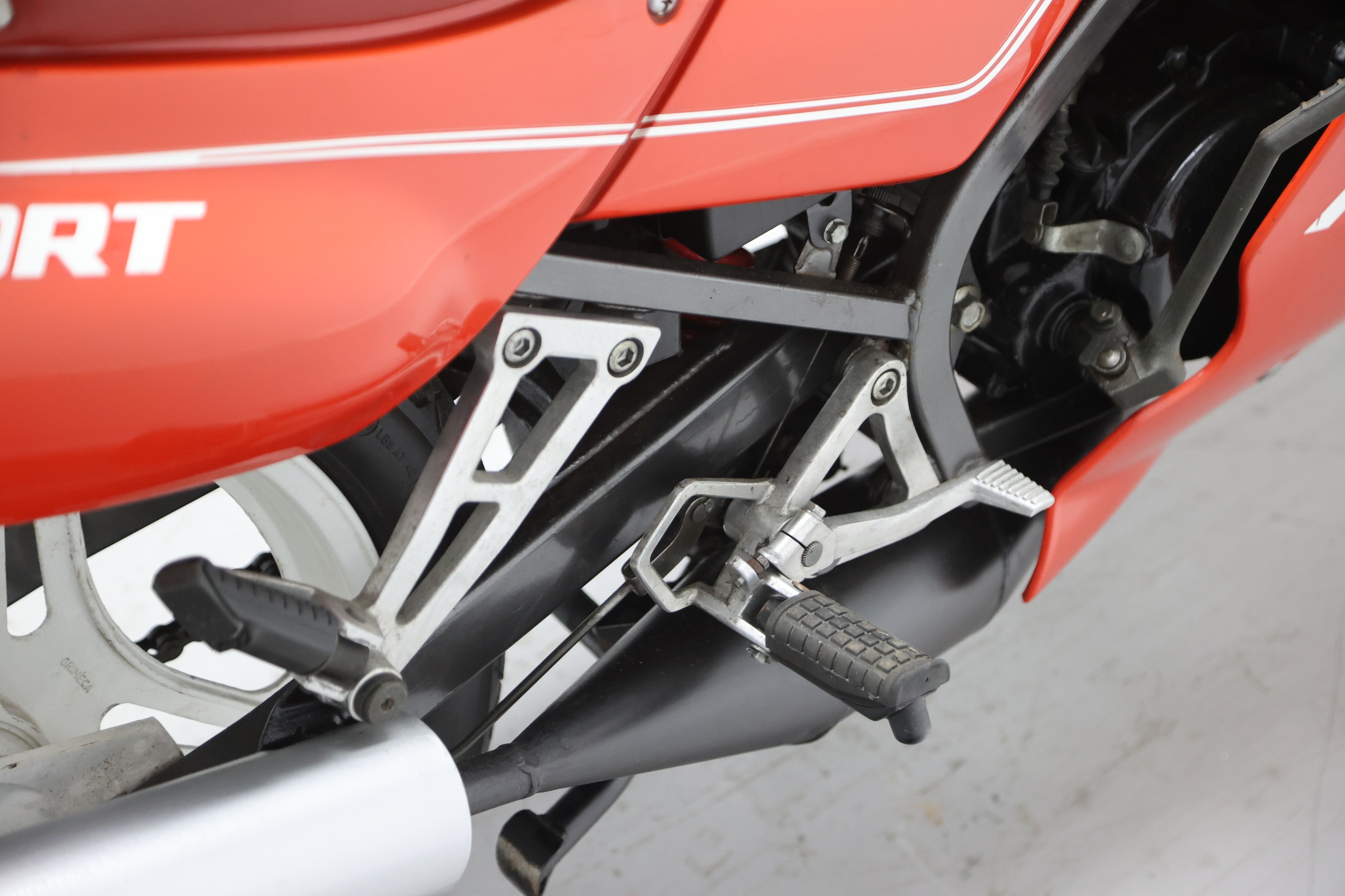 Lot 267 - 1990 Honda NS125R K