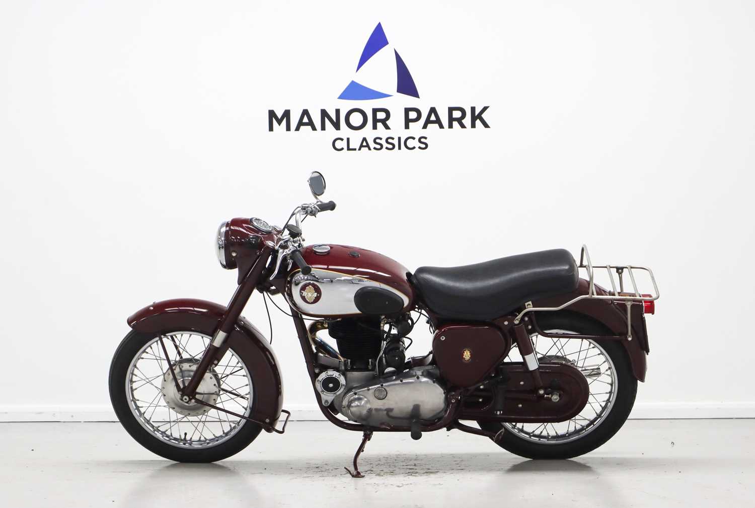 Lot 247 - 1957 BSA B31