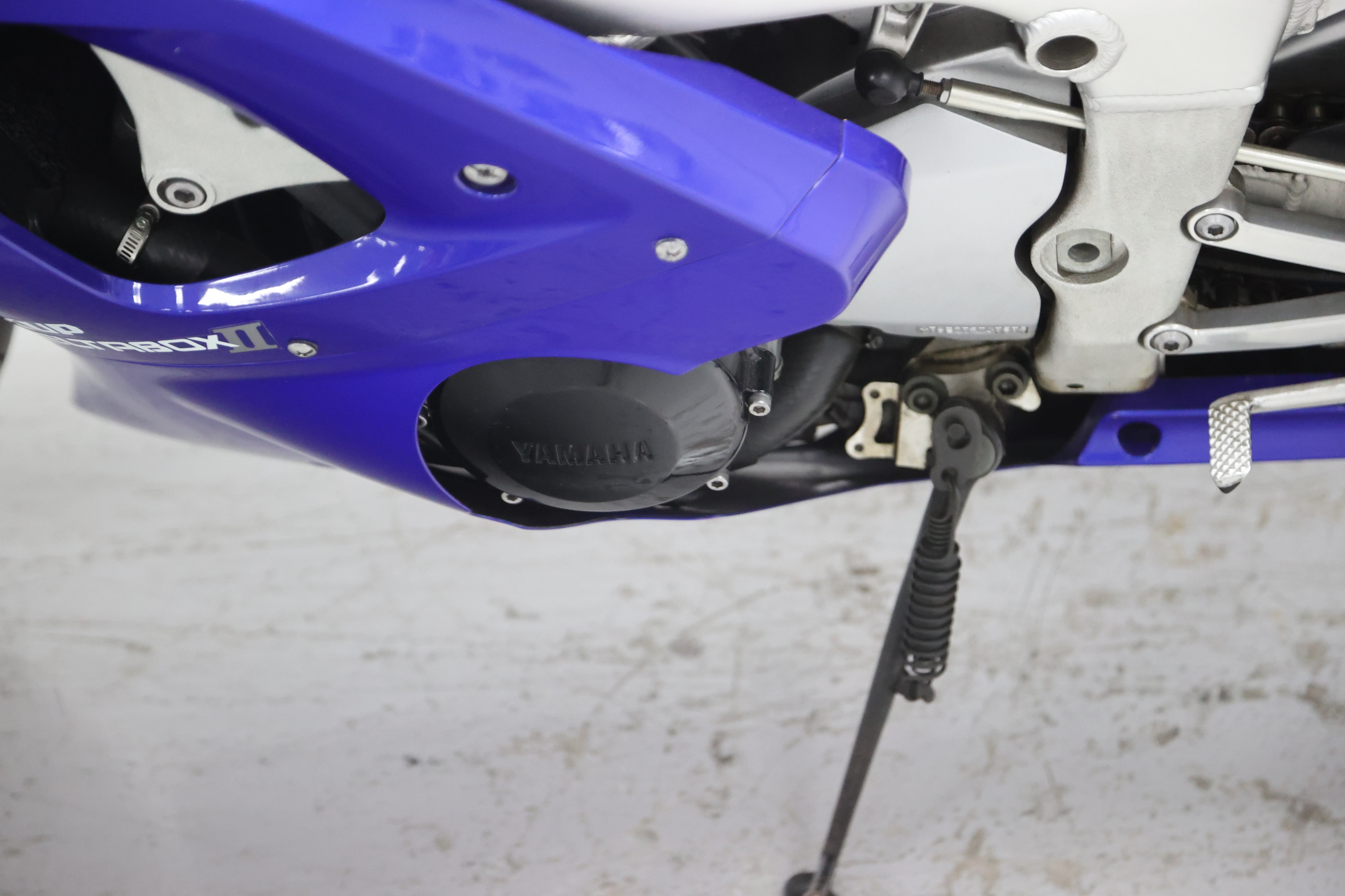 Lot 205 - 1998 Yamaha YZF-R1 4XV