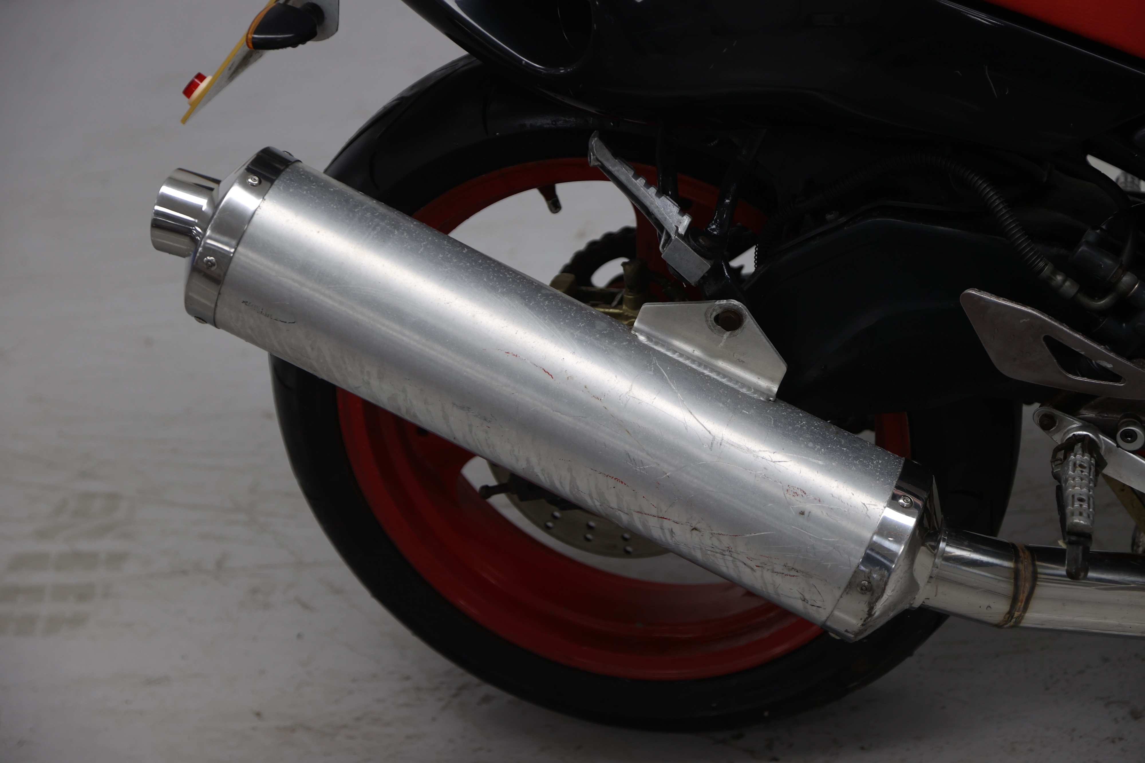 Lot 226 - 1996 Yamaha SZR660