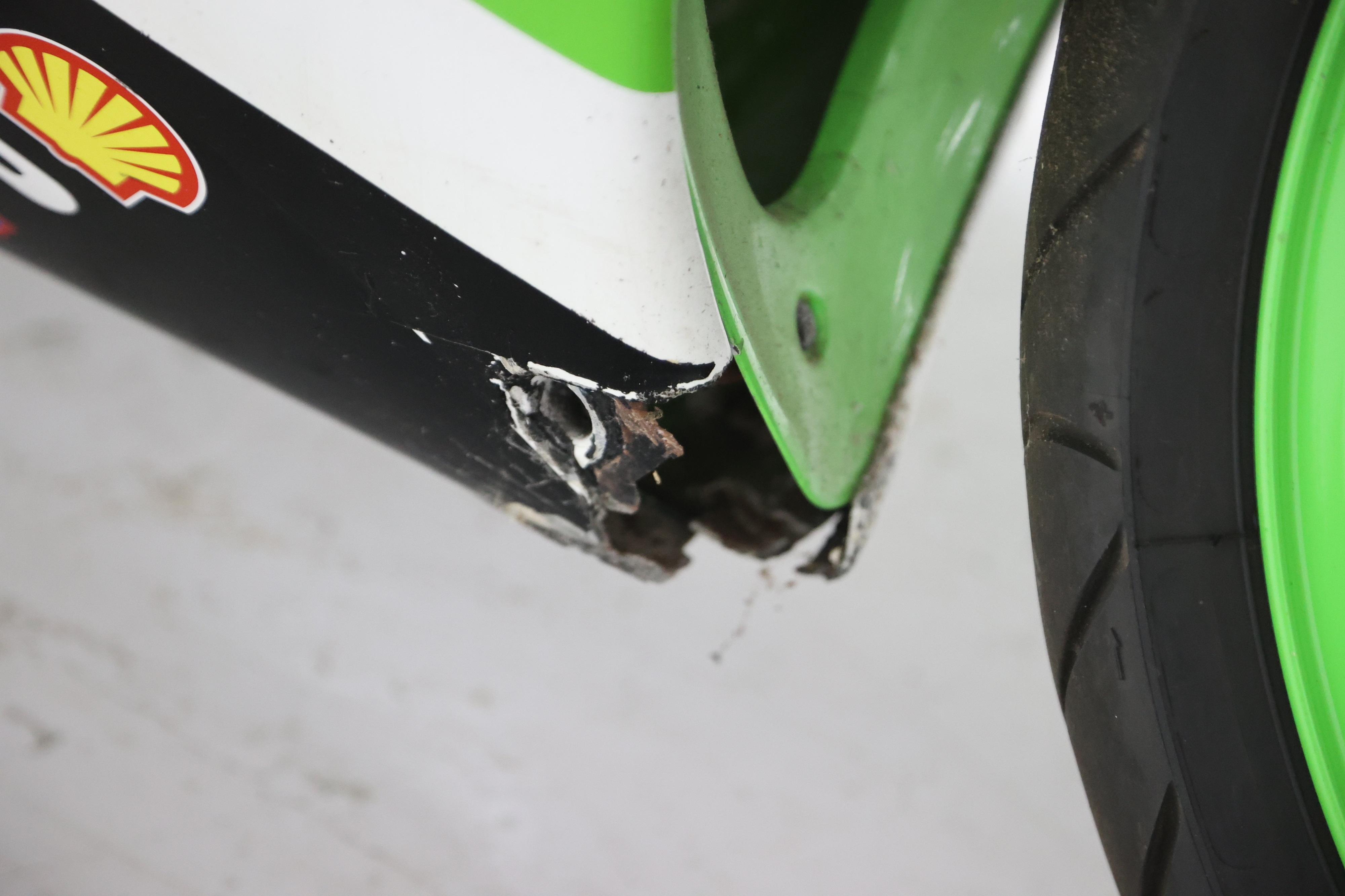 Lot 258 - 1994 Kawasaki ZXR750 L