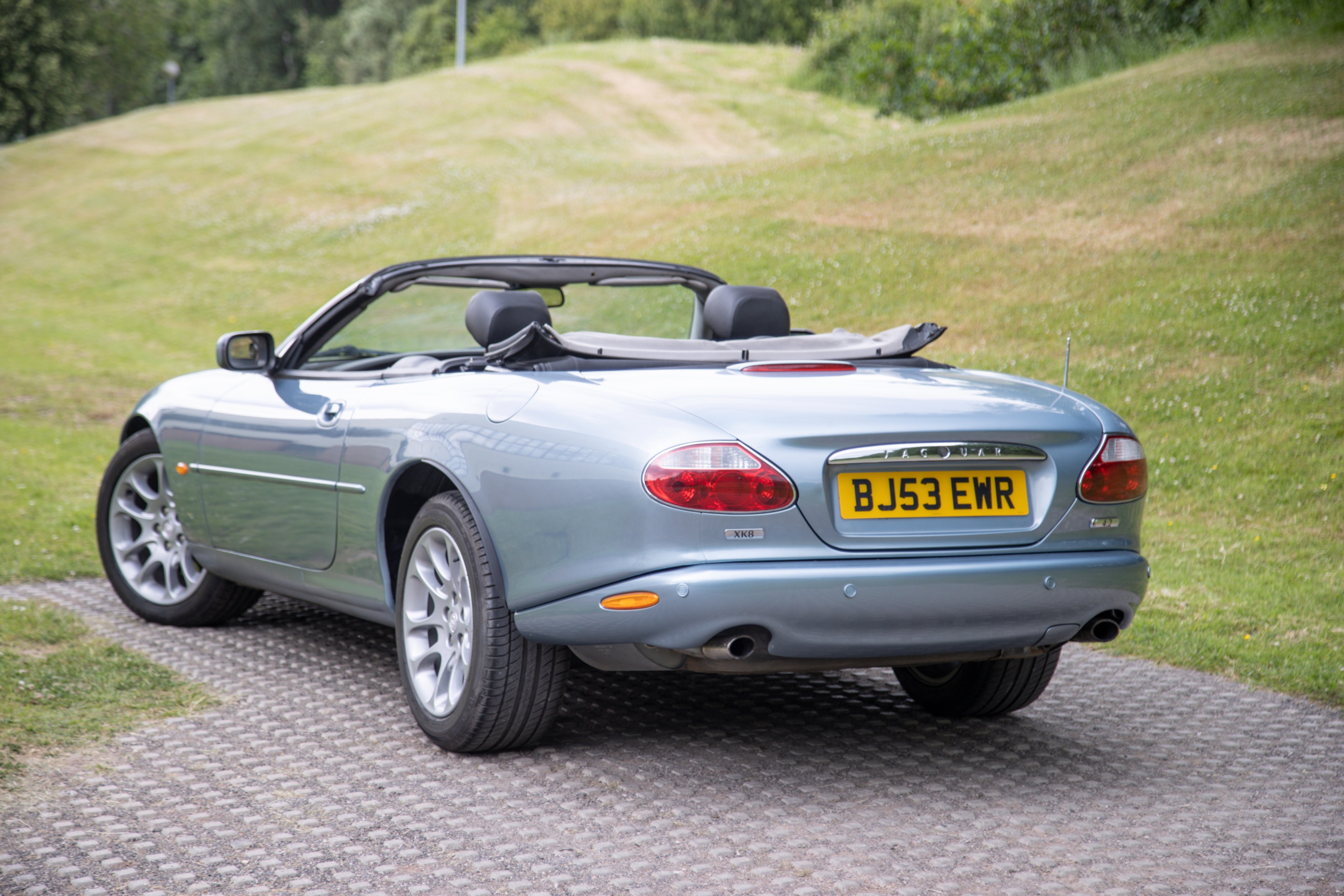 Lot 73 - 2003 Jaguar XK8 Convertible