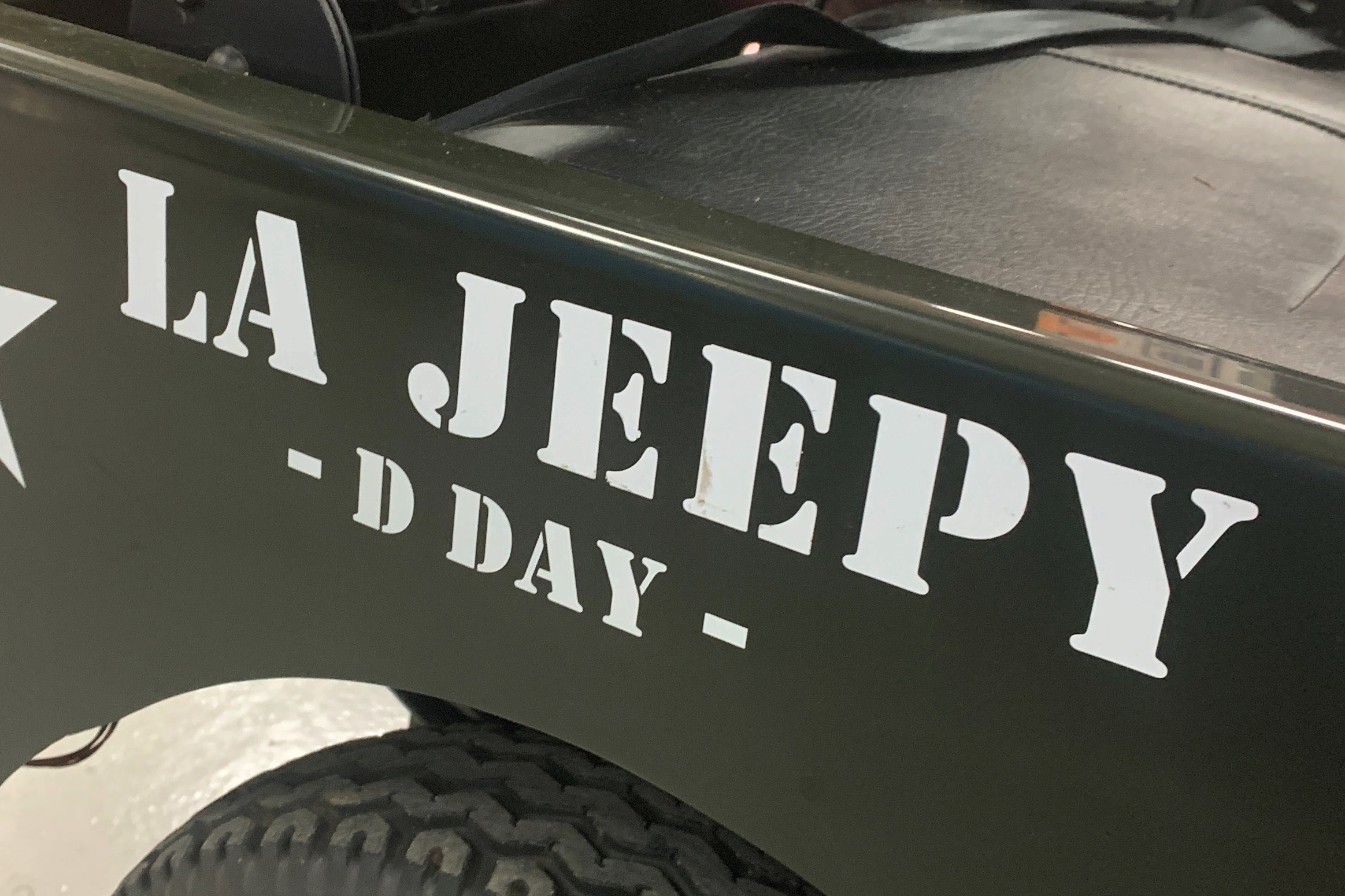 Lot 5 - La Jeepy Motorised Miniature