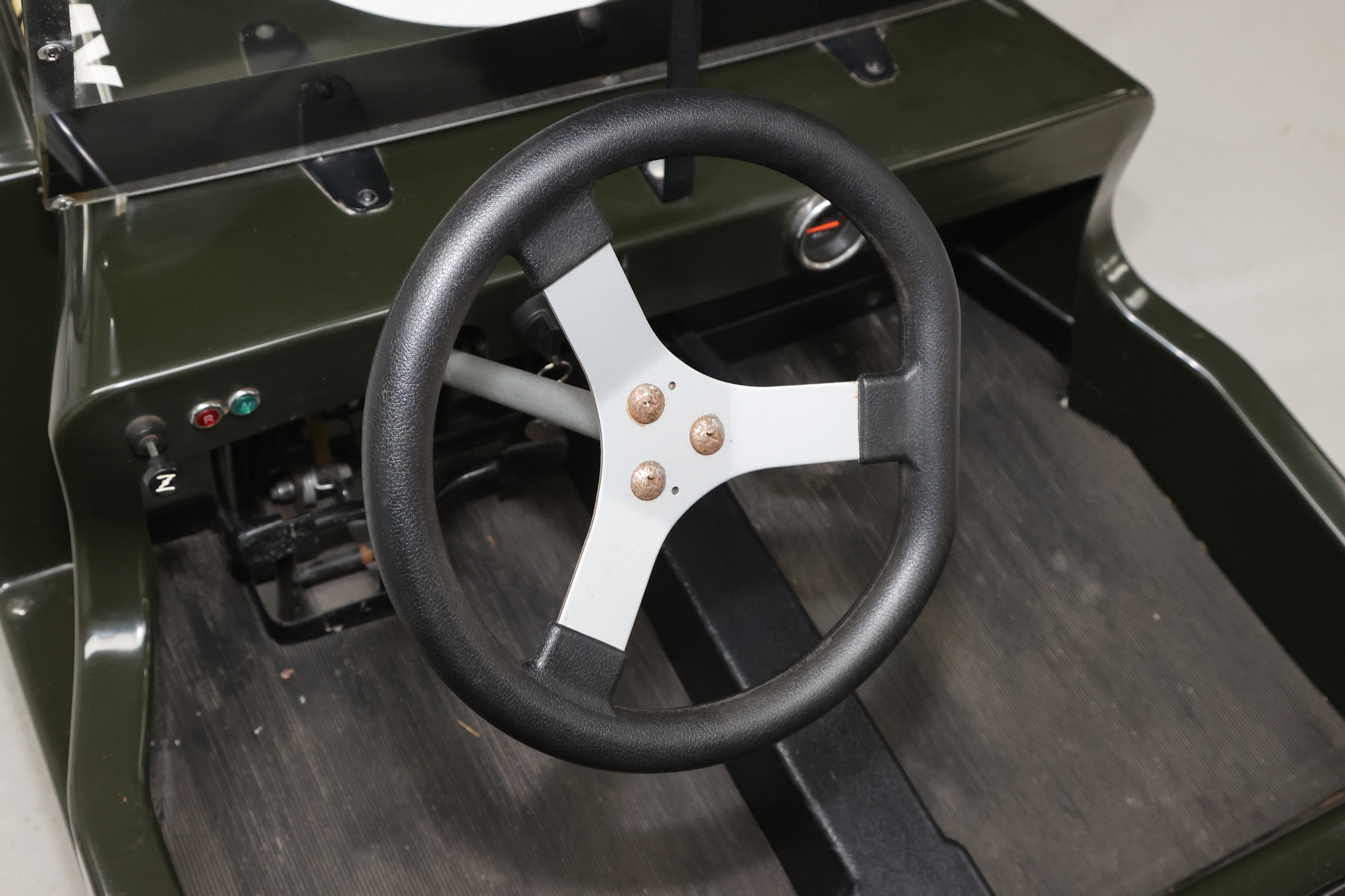 Lot 5 - La Jeepy Motorised Miniature