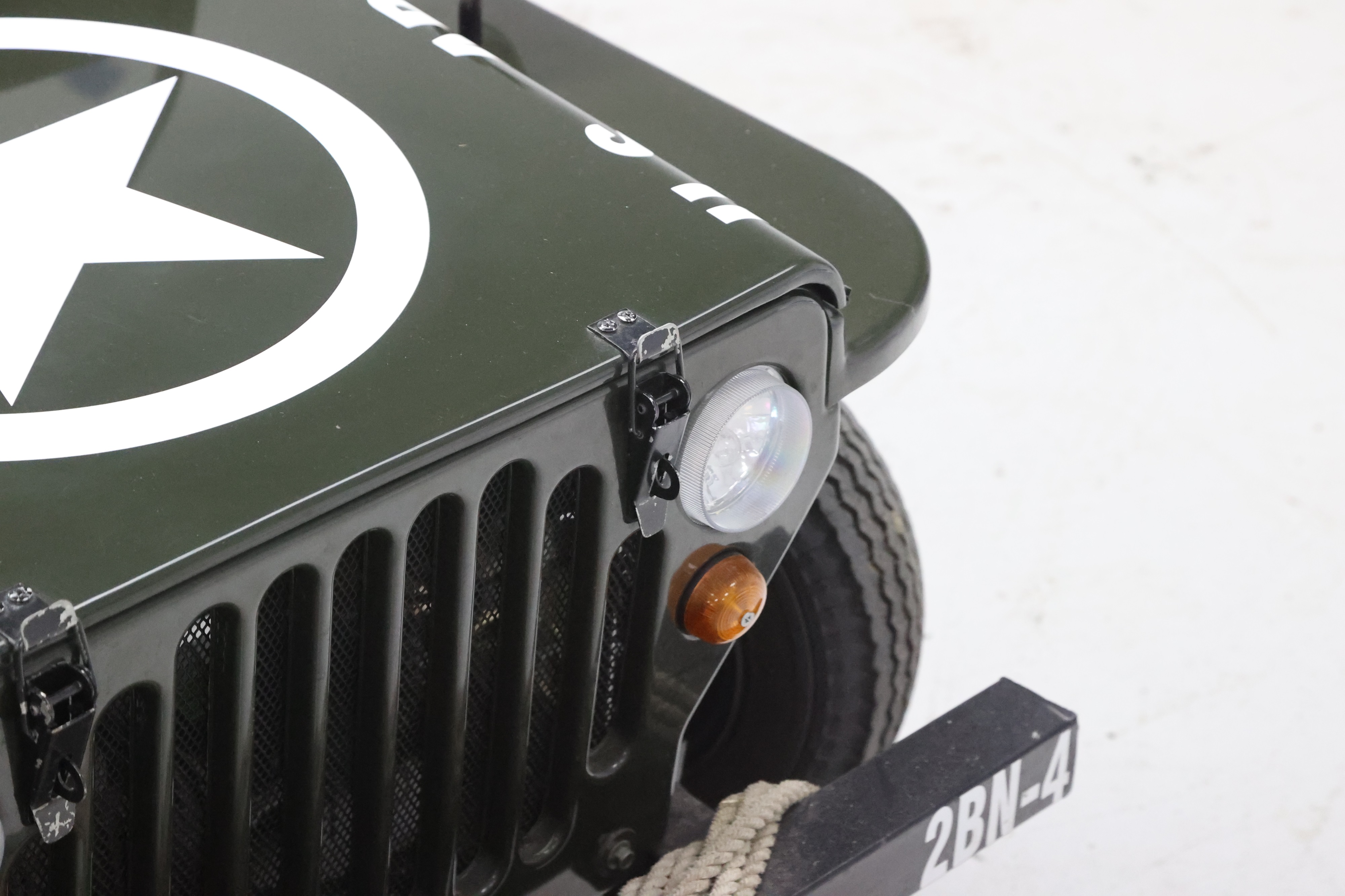 Lot 5 - La Jeepy Motorised Miniature