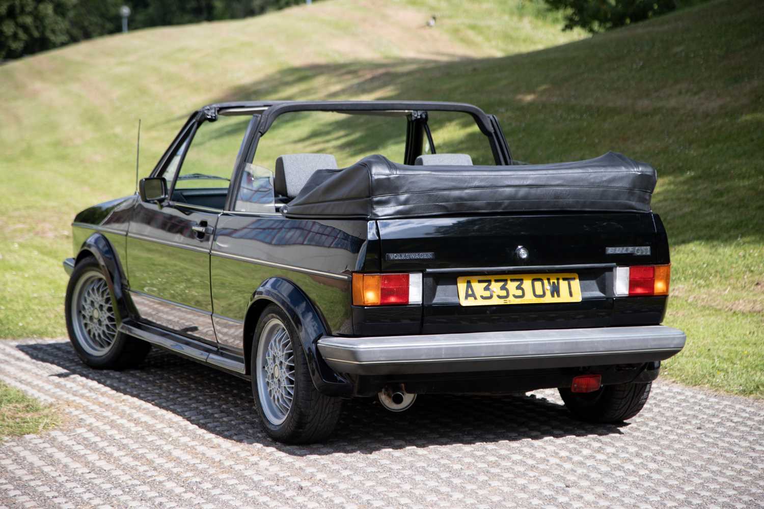 Lot 66 - 1984 Volkswagen Golf GTi Cabriolet