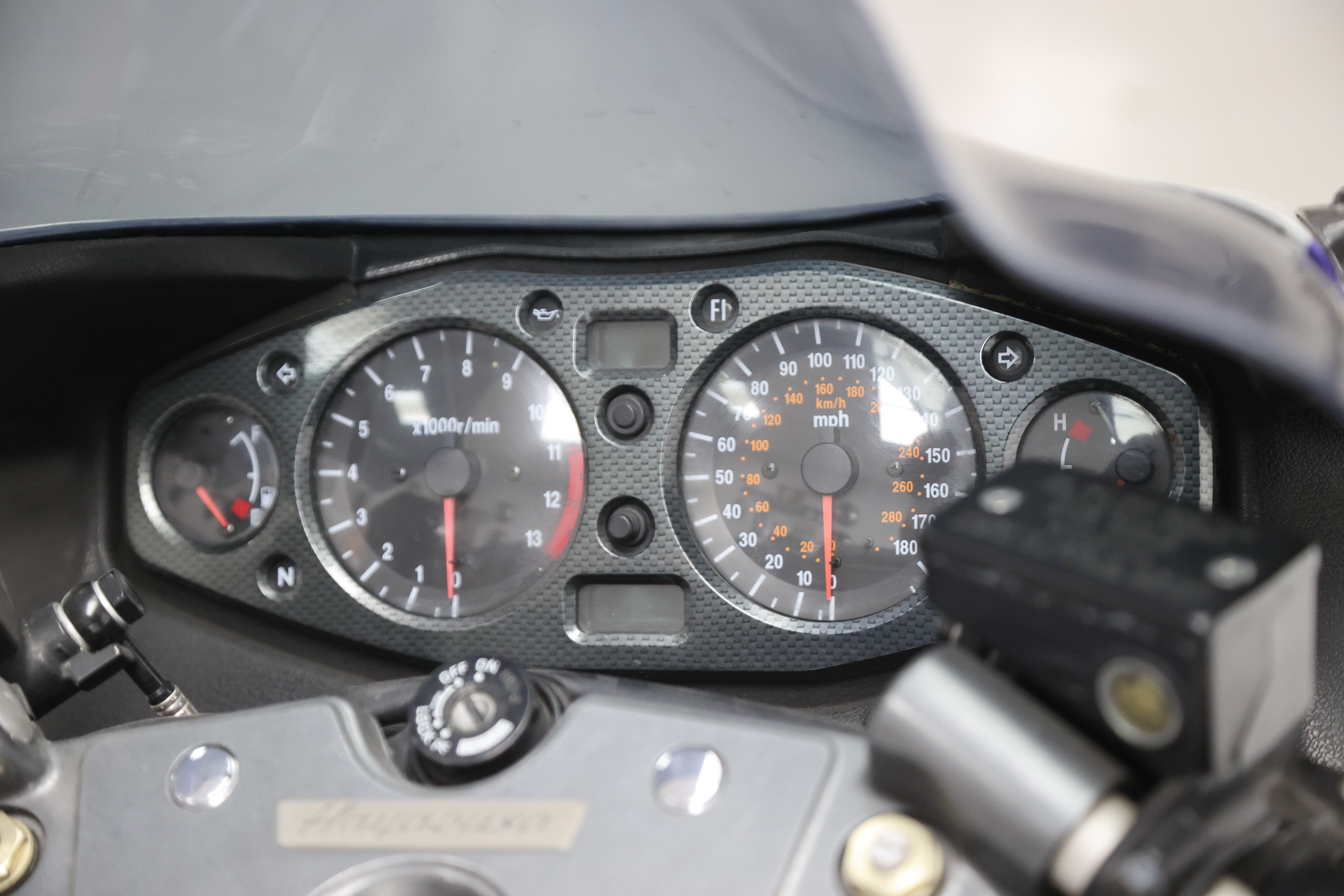 Lot 280 - 2003 Suzuki GSX1300R Hayabusa