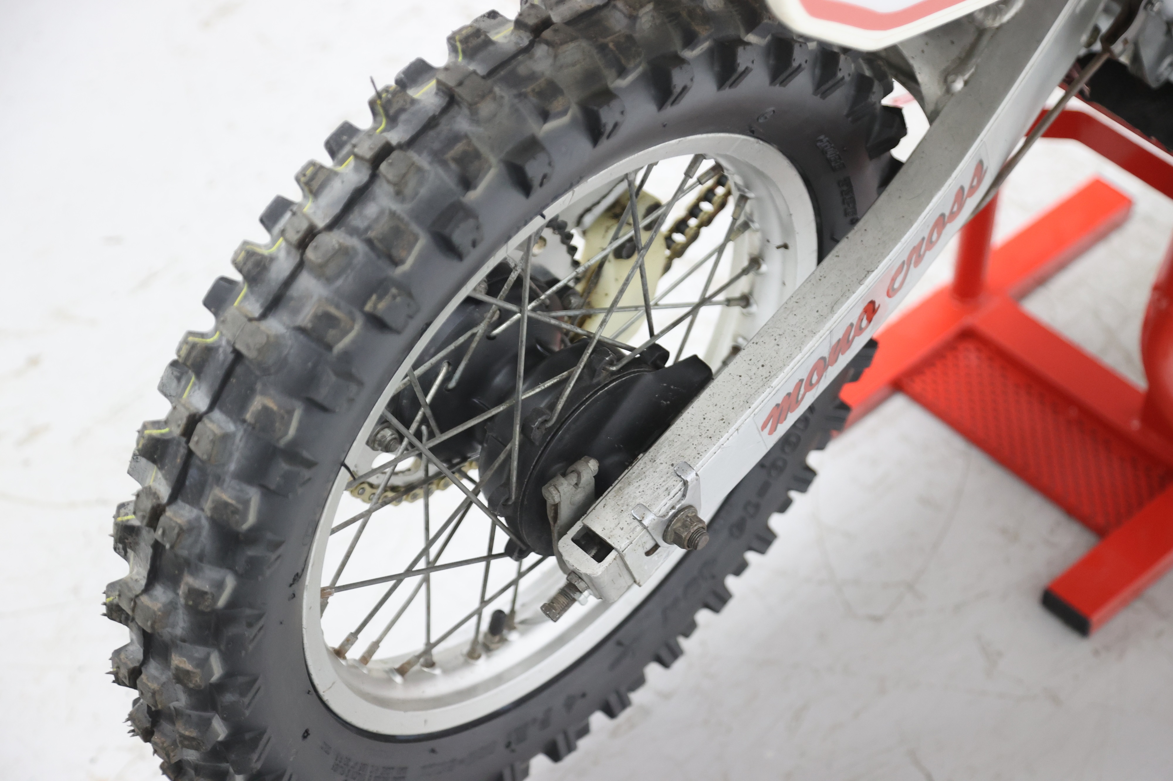 Lot 242 - 1988 Yamaha YZ80