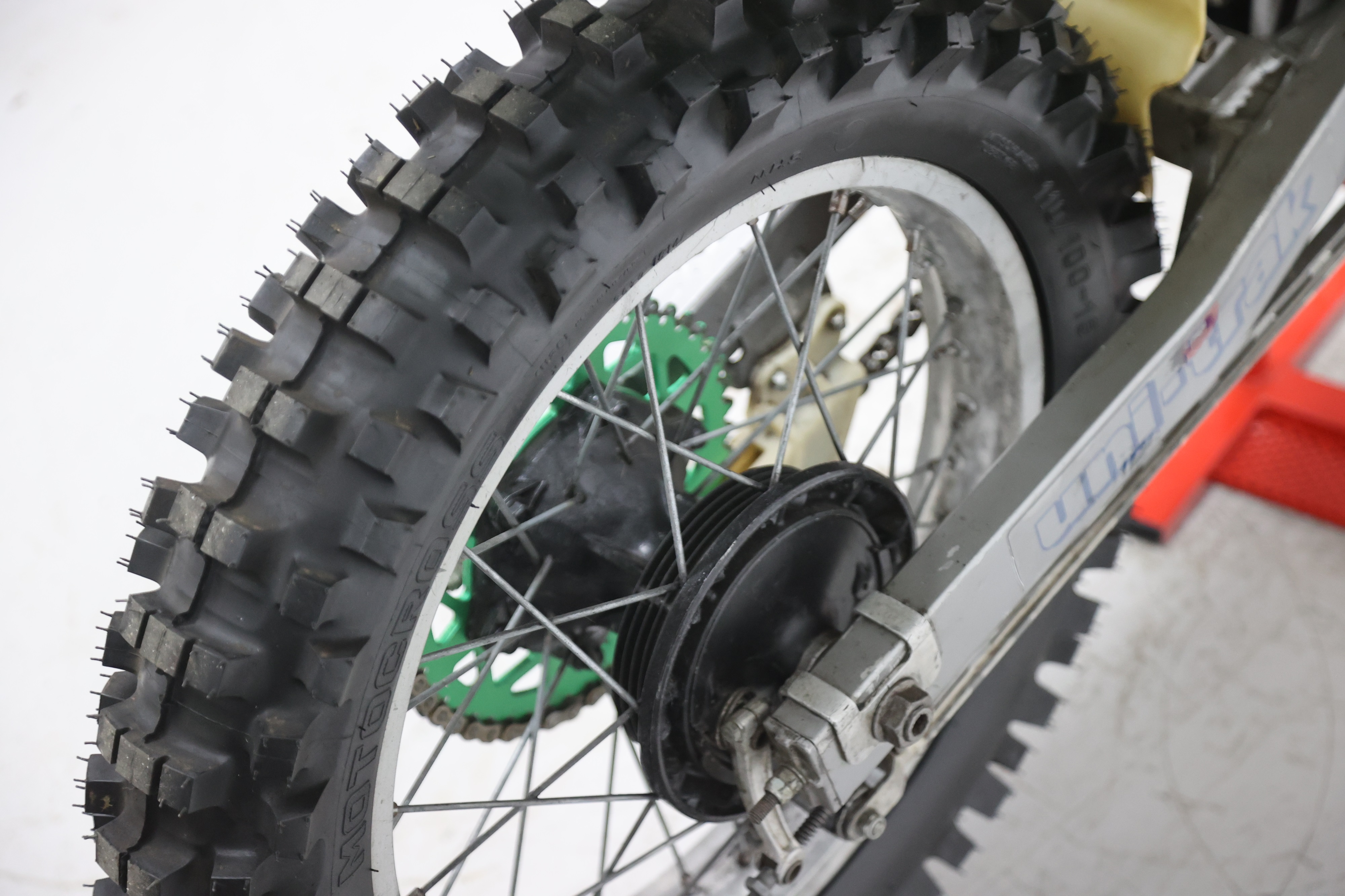 Lot 268 - 1985 Kawasaki KX250