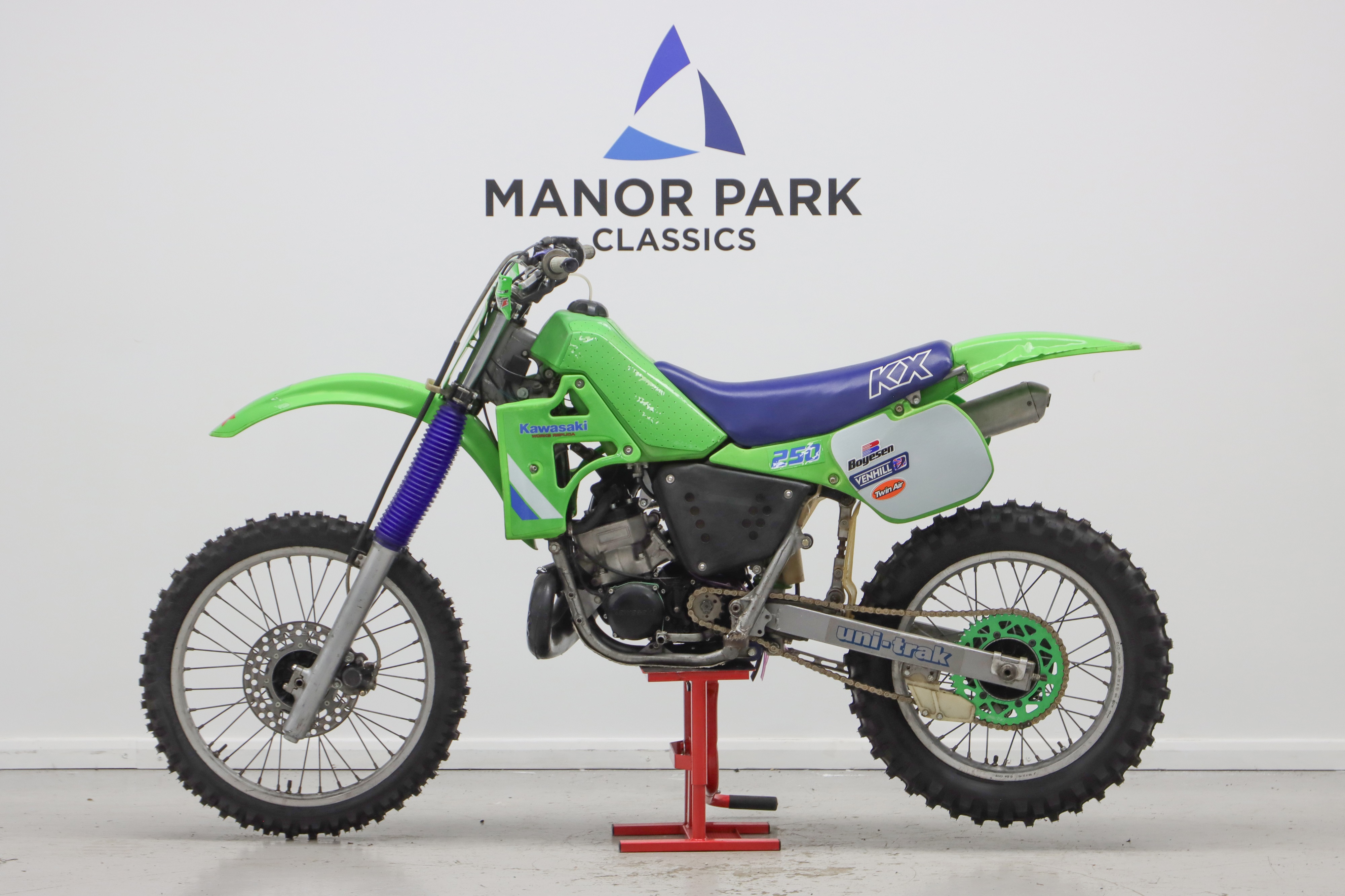 Lot 268 - 1985 Kawasaki KX250