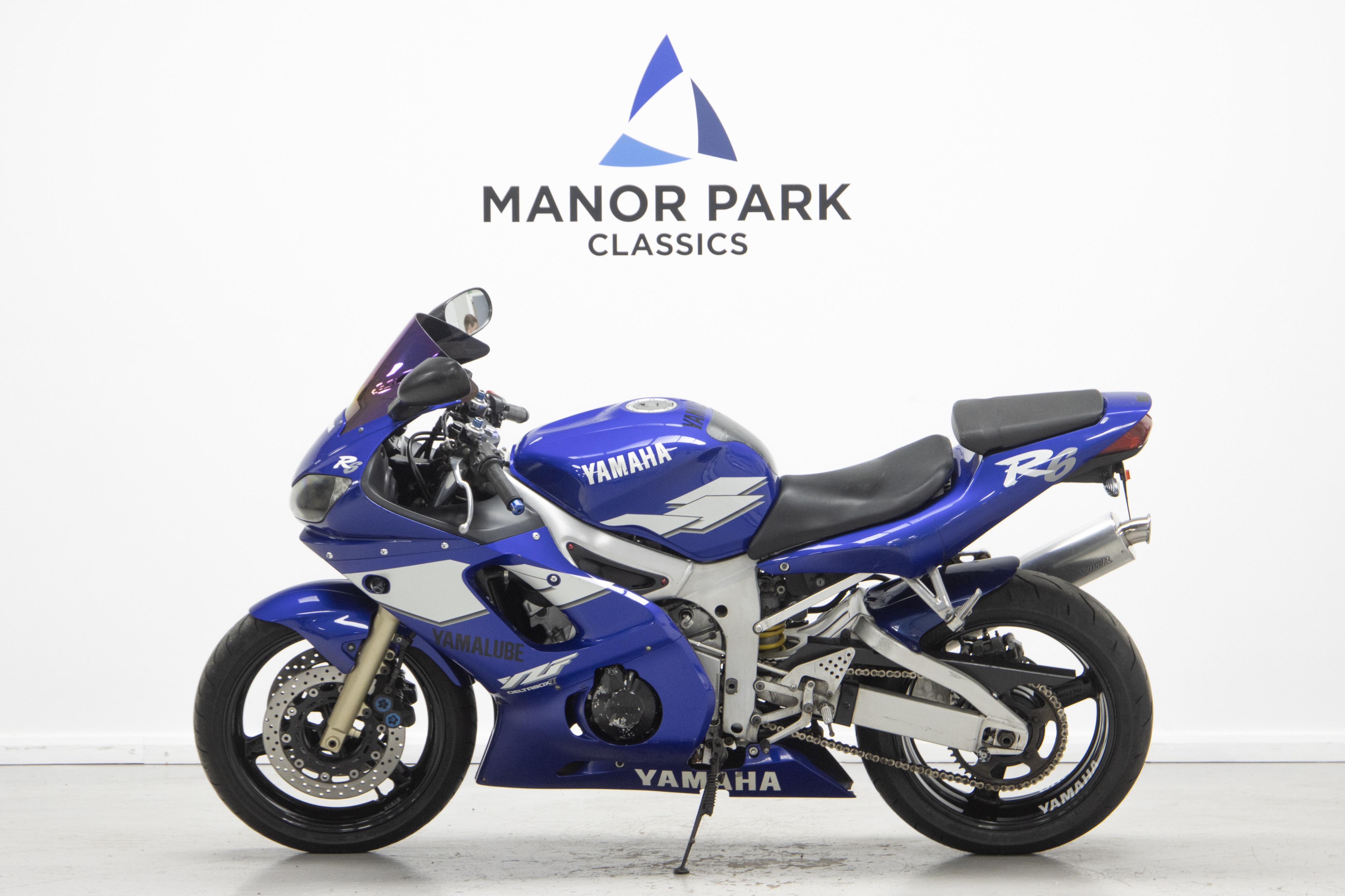 Lot 40 - 1999 Yamaha YZF-R6