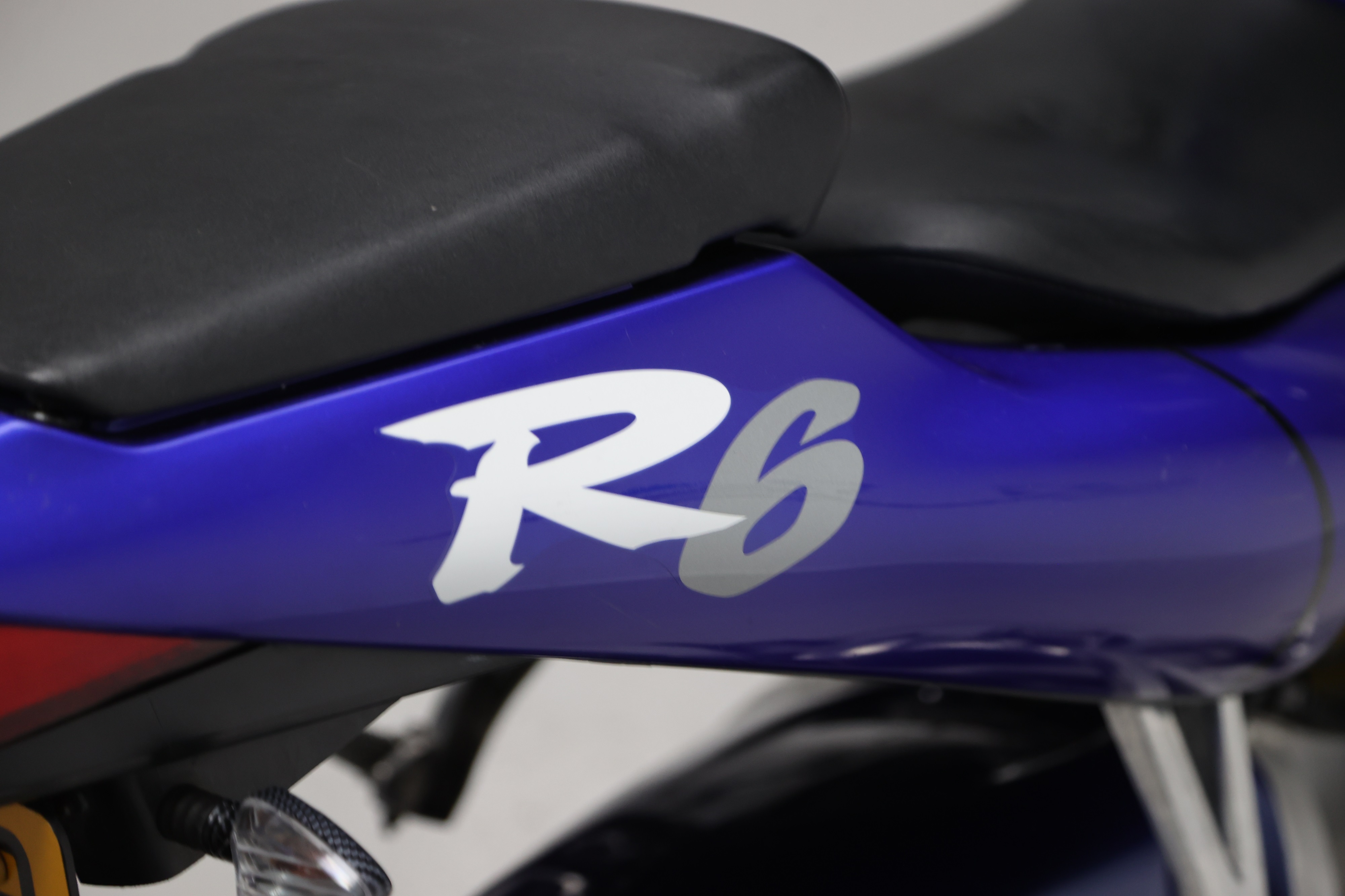 Lot 40 - 1999 Yamaha YZF-R6