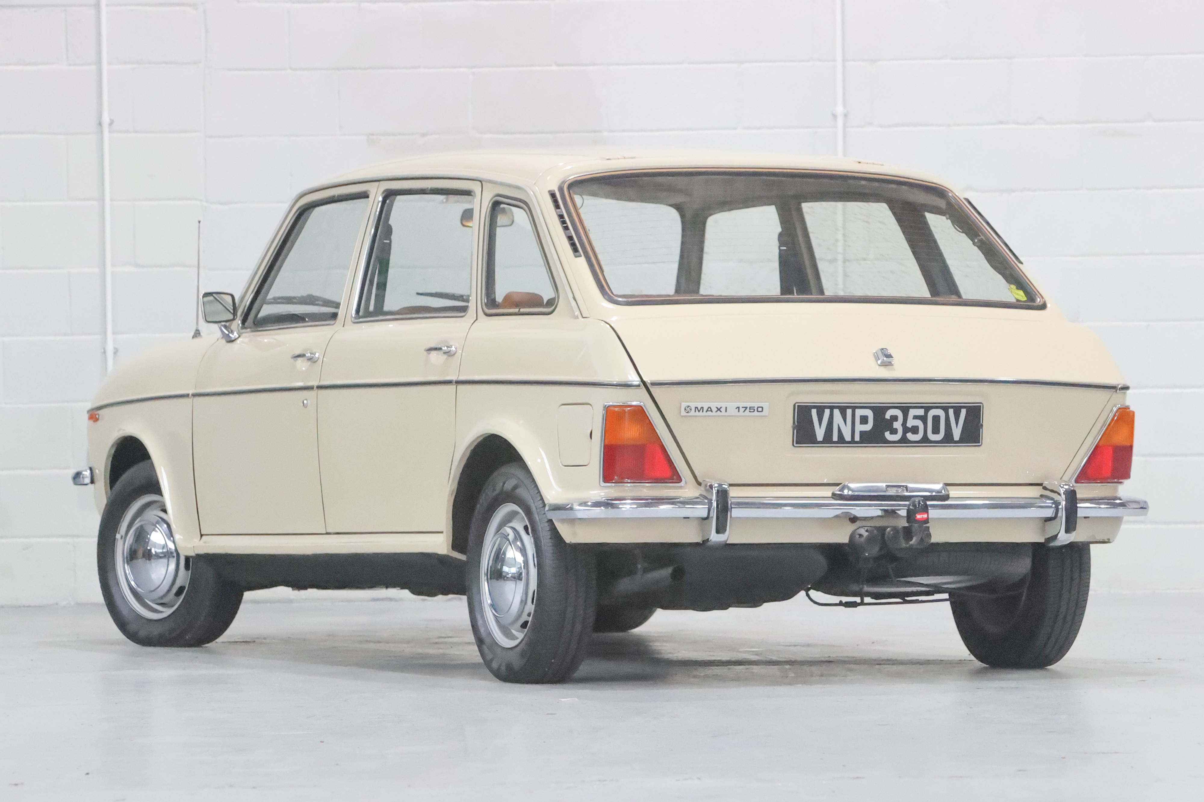 Lot 255 - 1980 Austin Maxi 1750 L