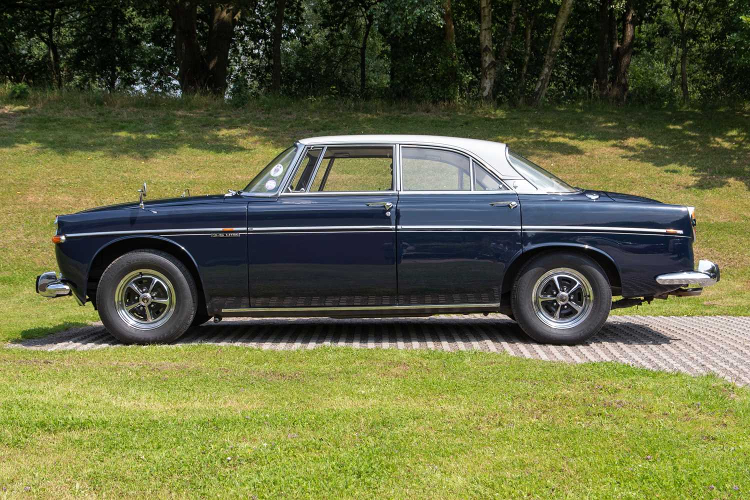Lot 26 - 1968 Rover P5B Coupe