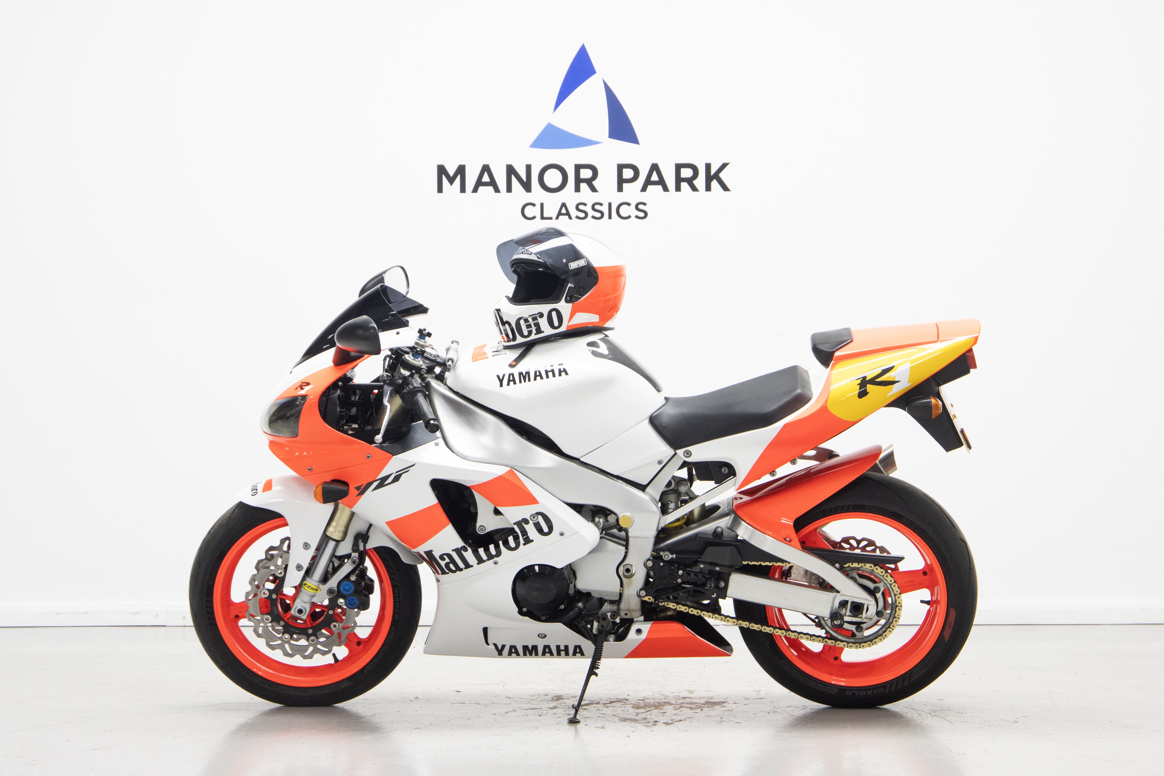 Lot 55 - 2000 Yamaha YZF-R1 4XV