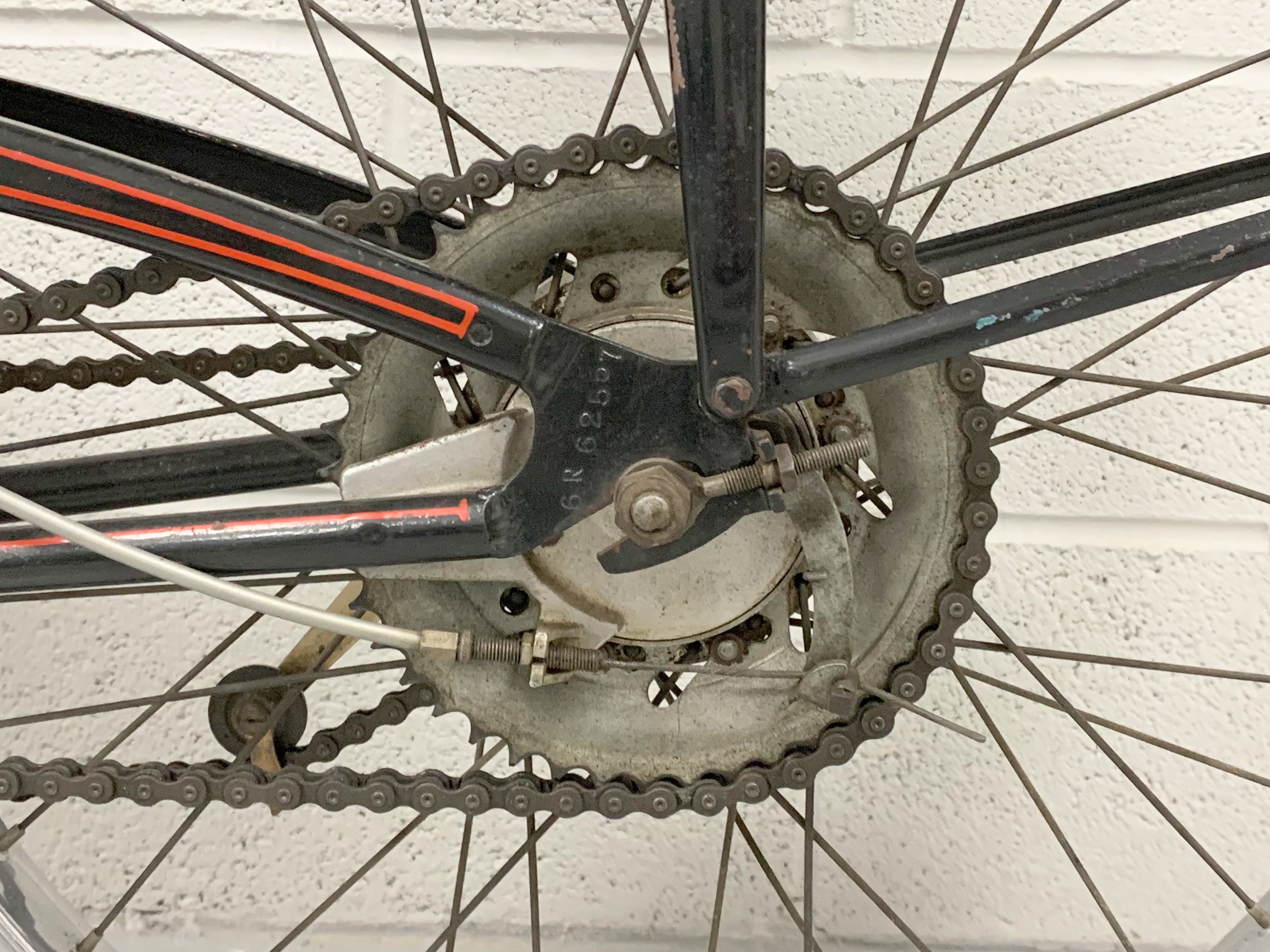 Lot 41 - 1966 Raleigh RM6 Runabout