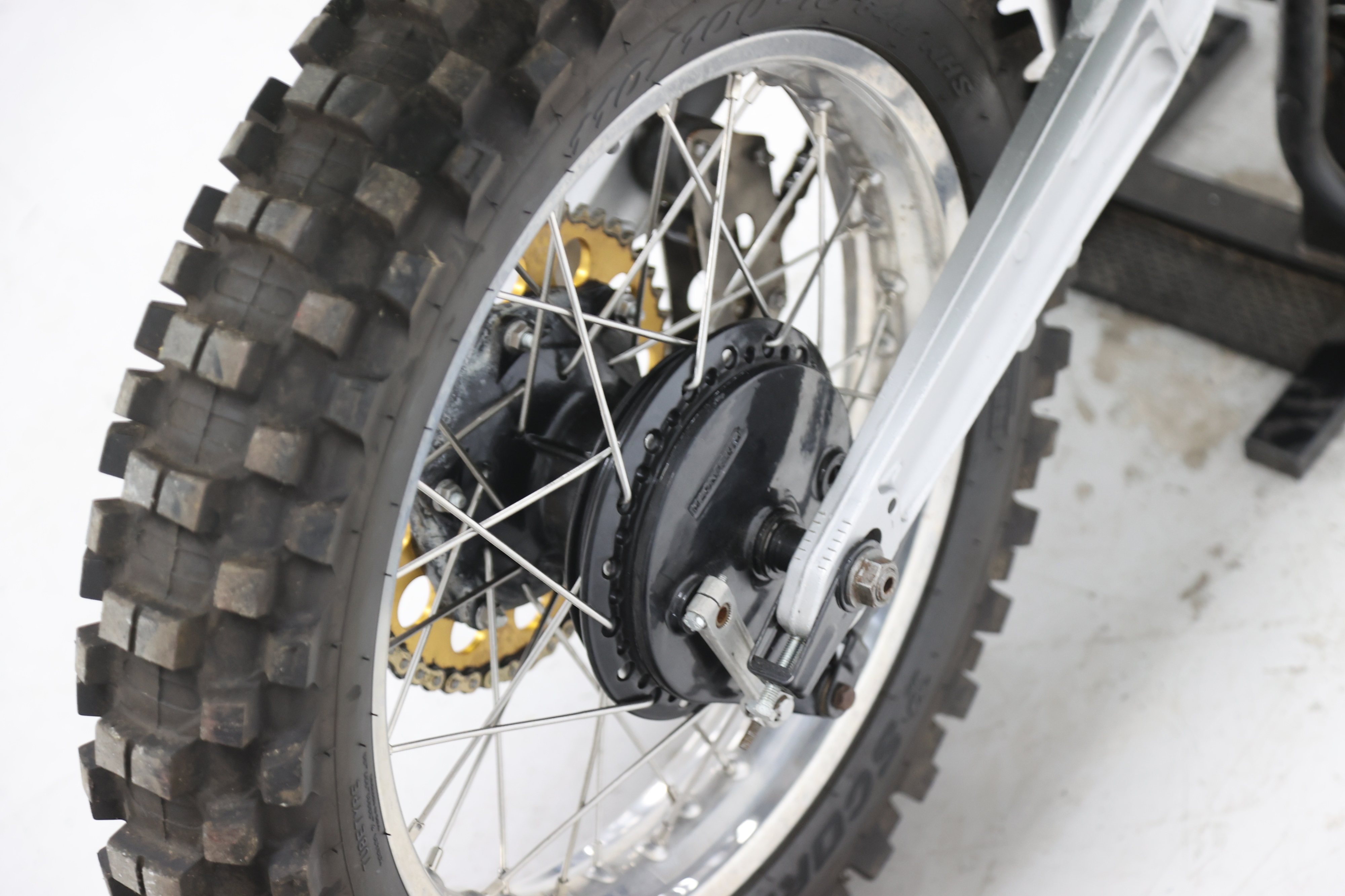 Lot 89 - 1980 Kawasaki KX420