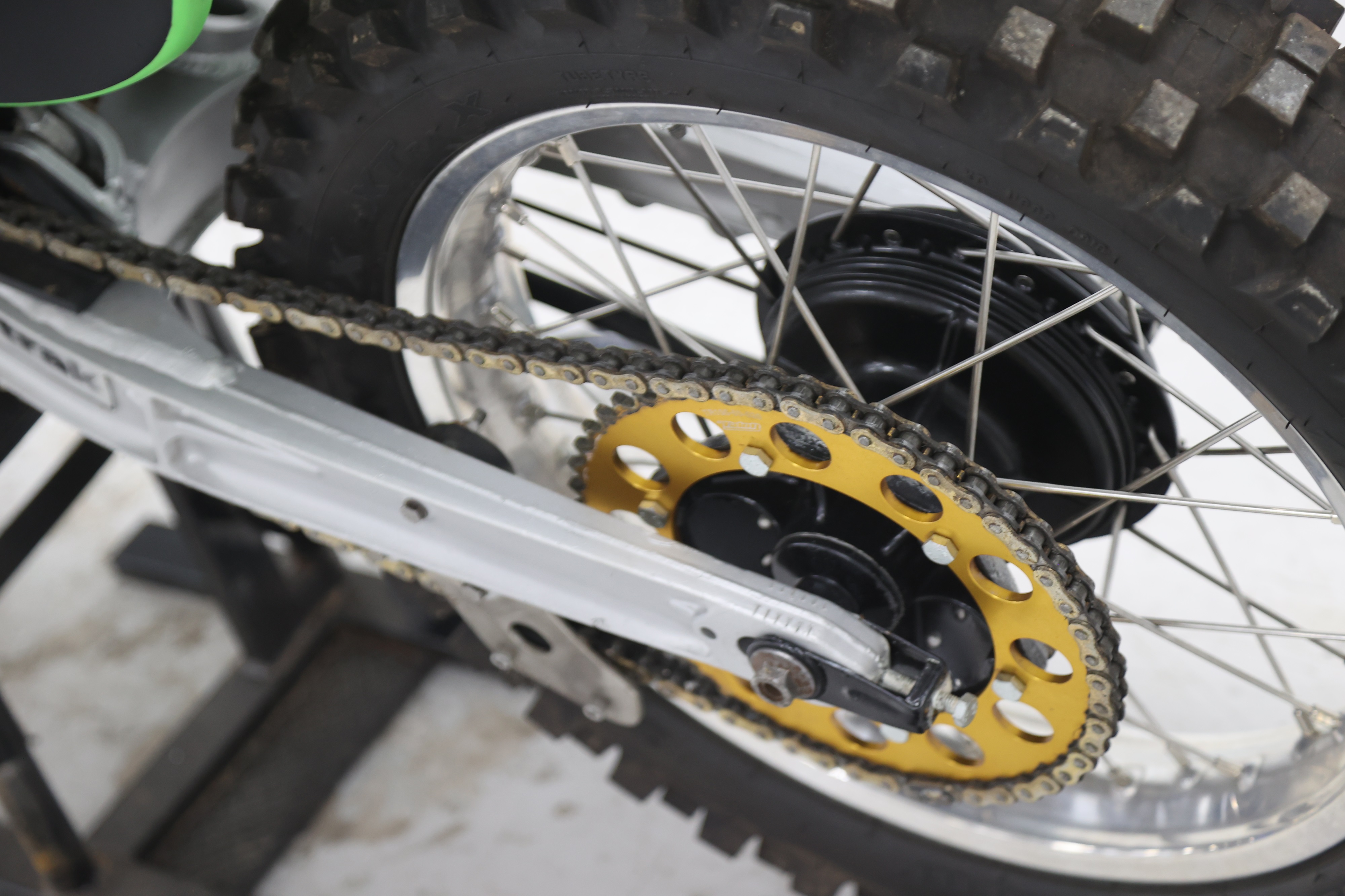 Lot 89 - 1980 Kawasaki KX420