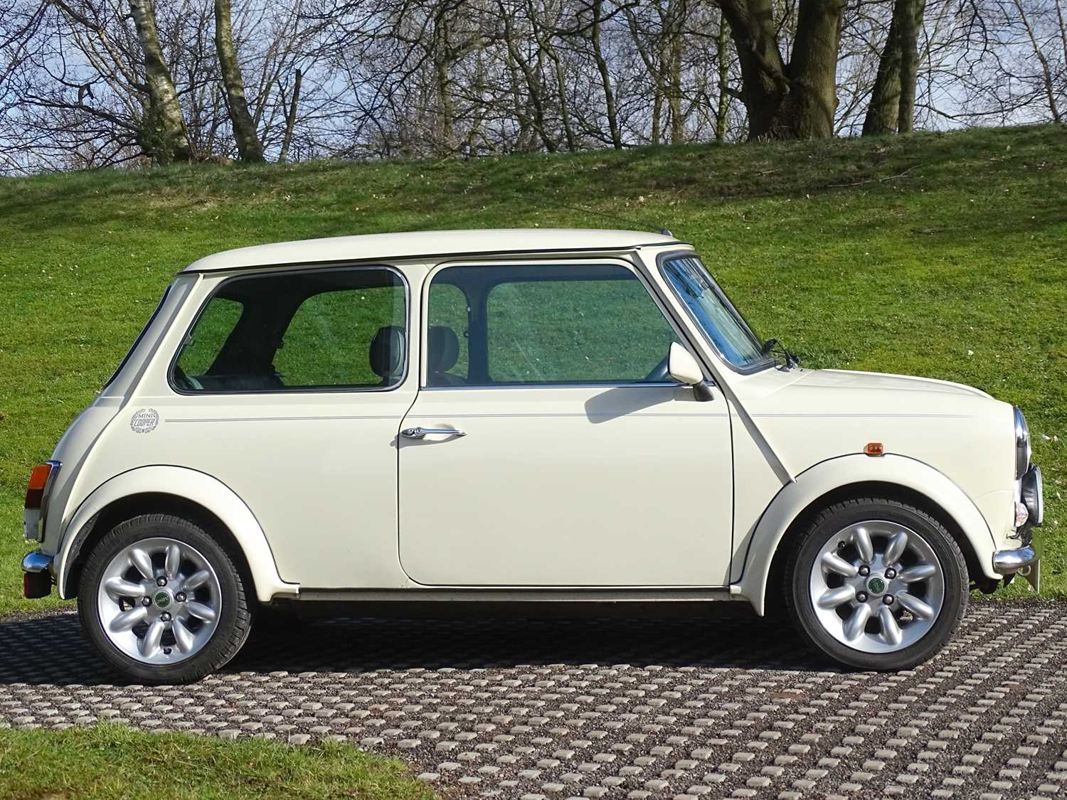 Lot 78 - 2000 Rover Mini Cooper Sport