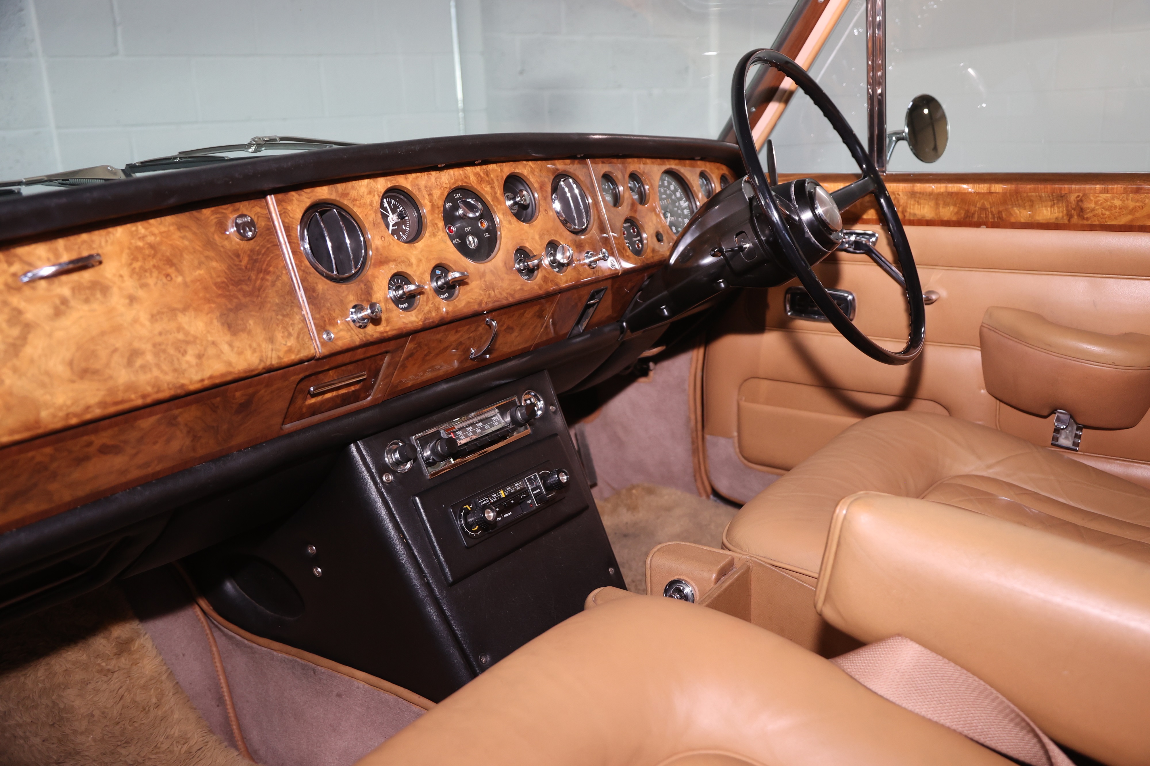 Lot 231 - 1968 Rolls-Royce Silver Shadow