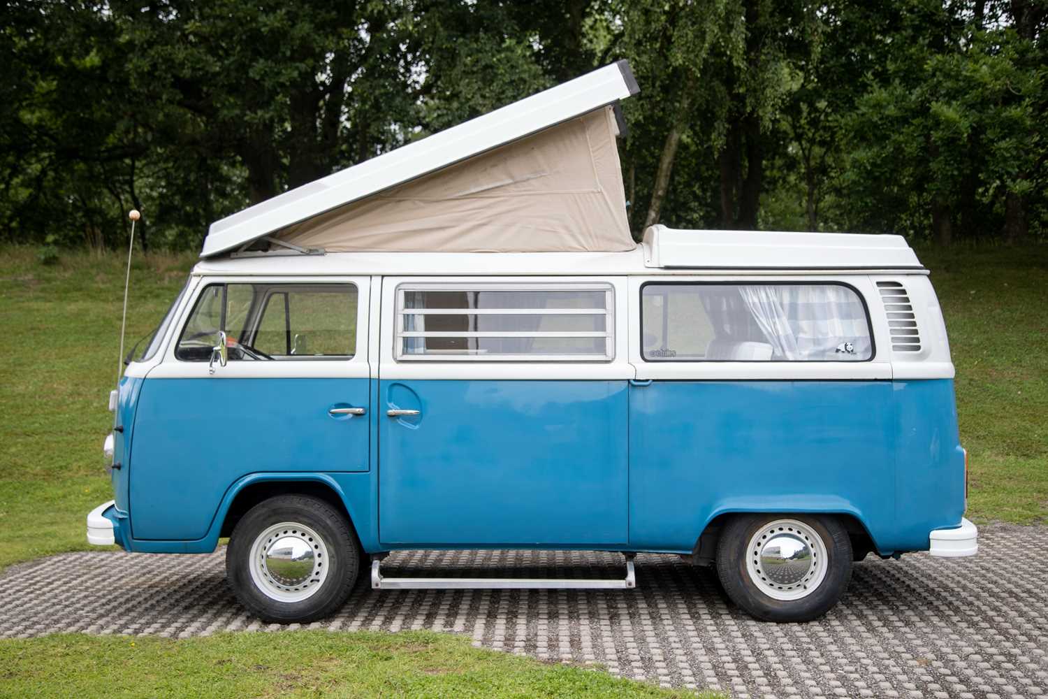 Lot 8 - 1974 Volkswagen Type 2 Westfalia Bay Window