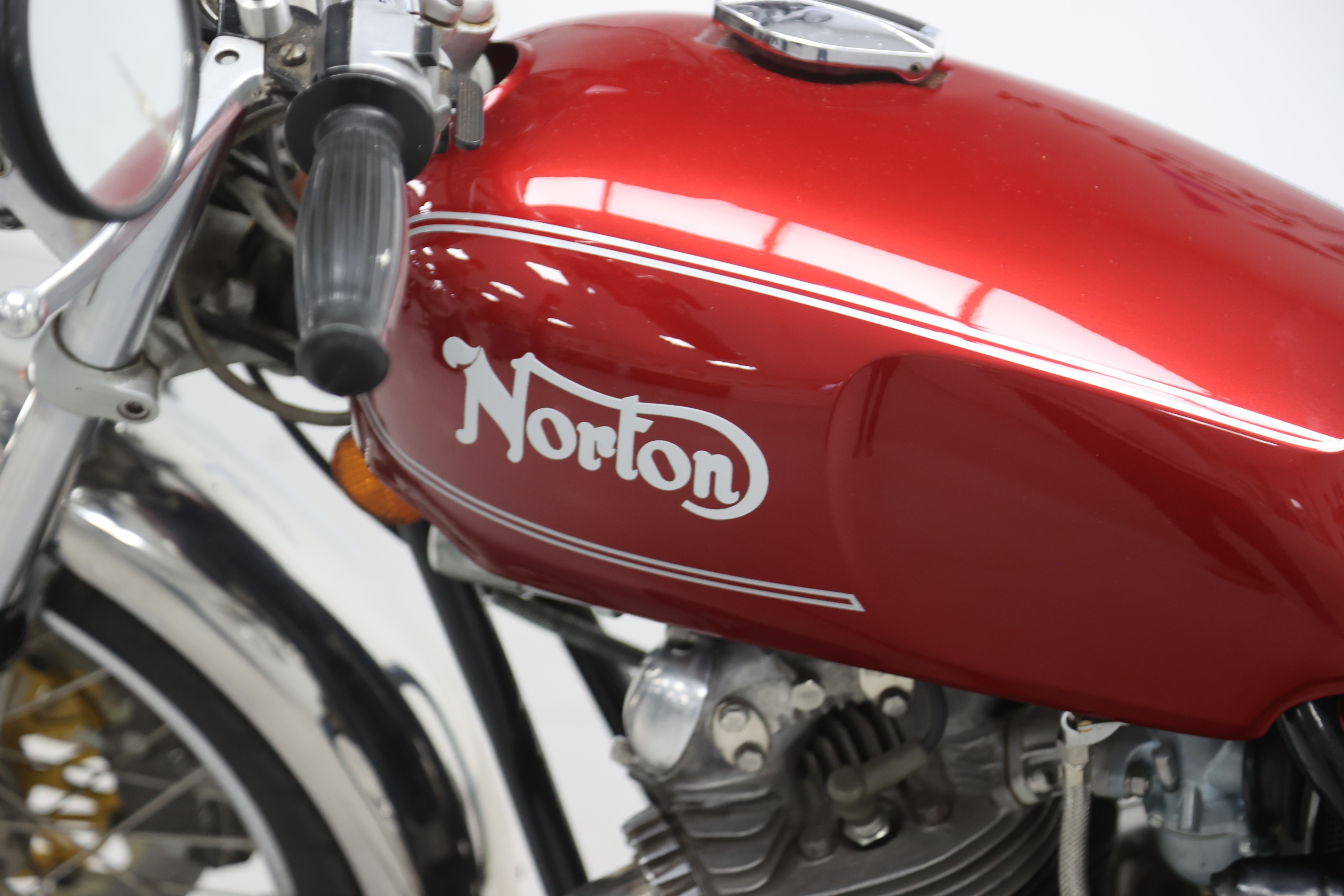 Lot 110 - 1973 Norton Commando 850