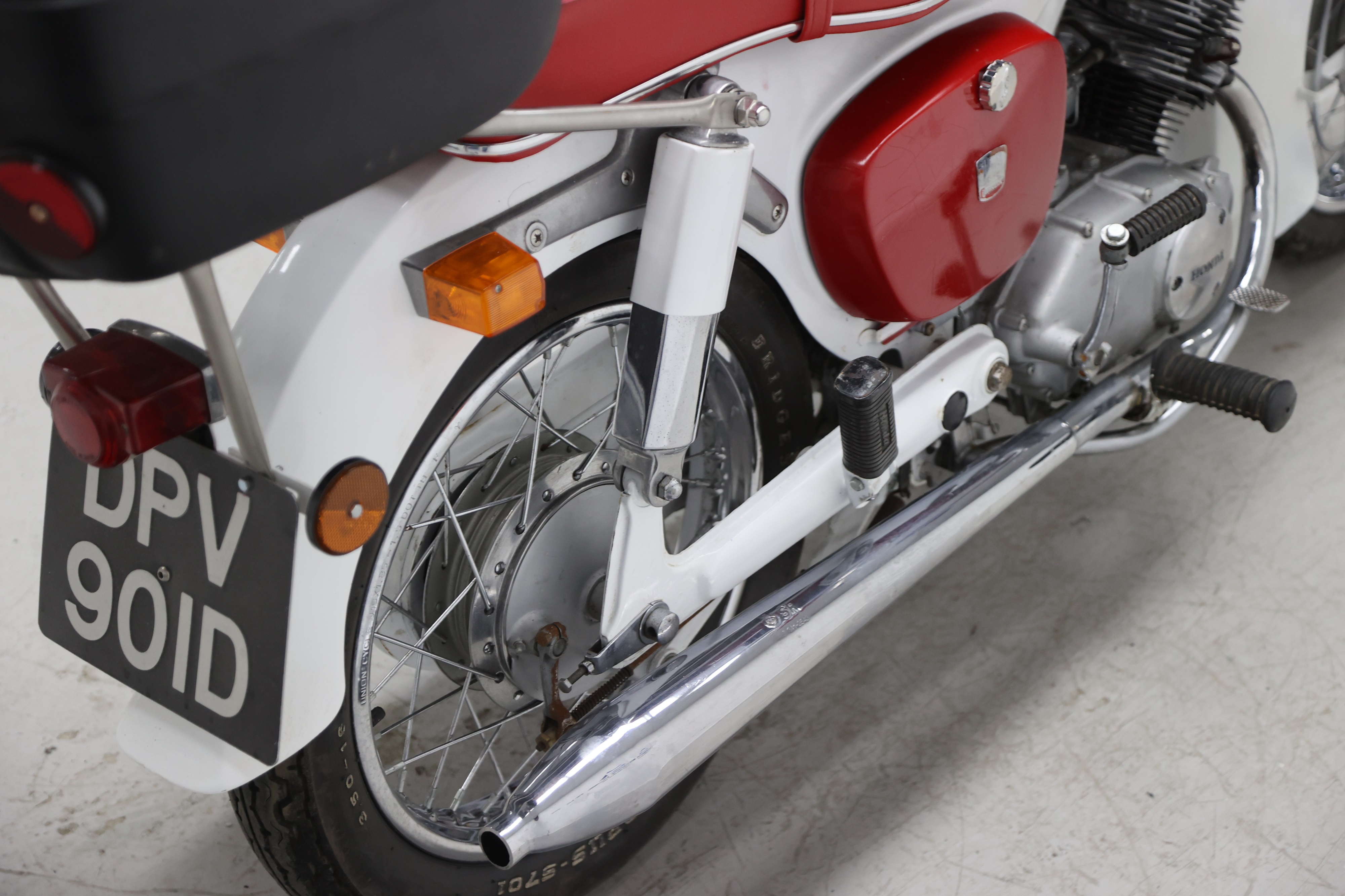 Lot 117 - 1966 Honda C95 Benly