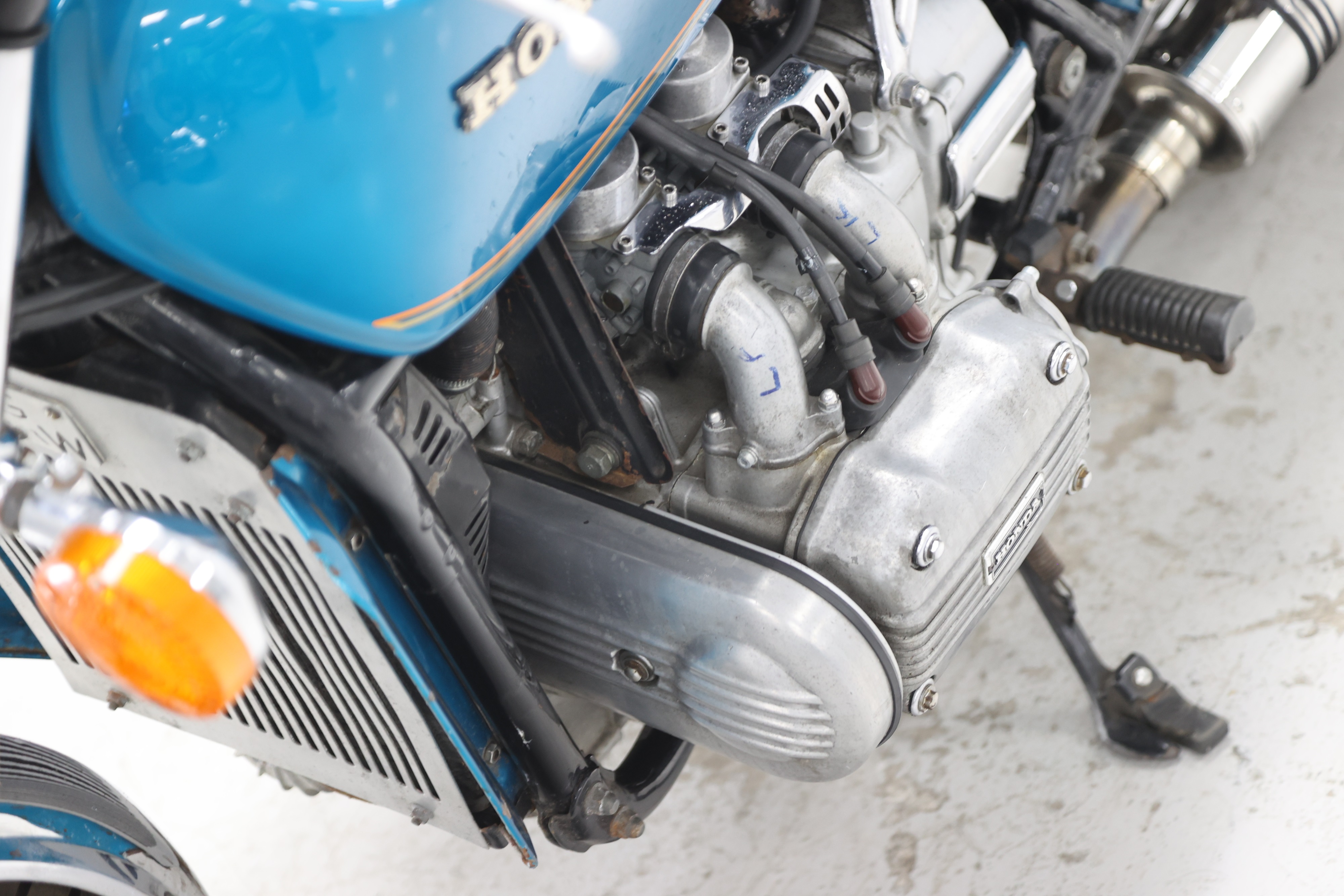 Lot 77 - 1997 Honda GL1000 Gold Wing