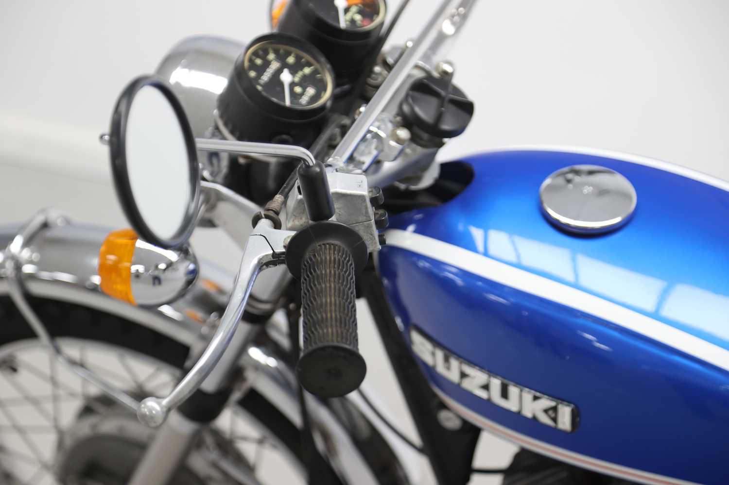 Lot 81 - 1971 Suzuki T250
