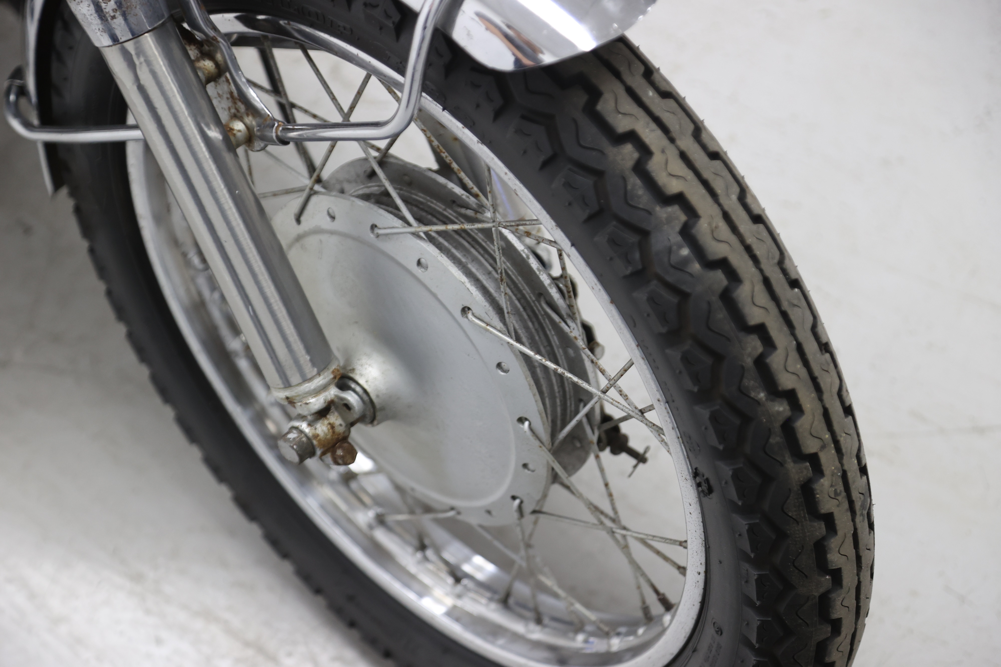 Lot 81 - 1971 Suzuki T250