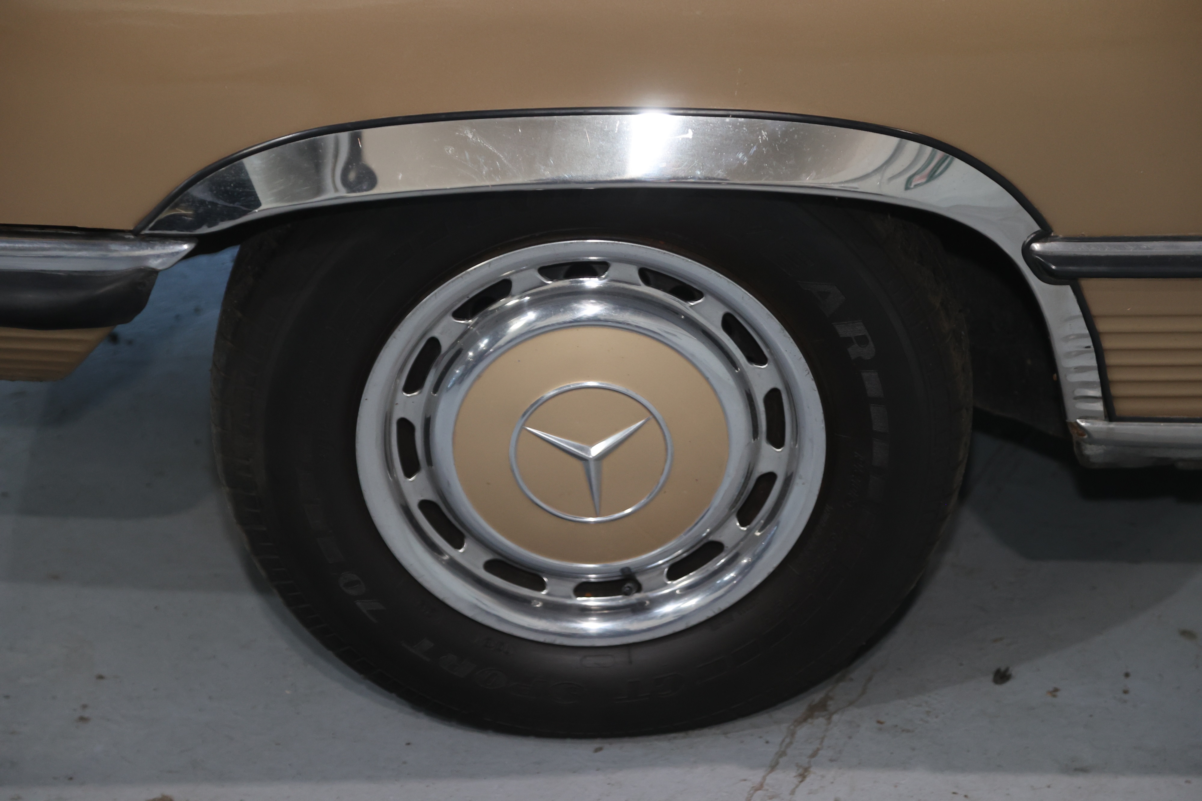 Lot 252 - 1972 Mercedes-Benz 350 SL