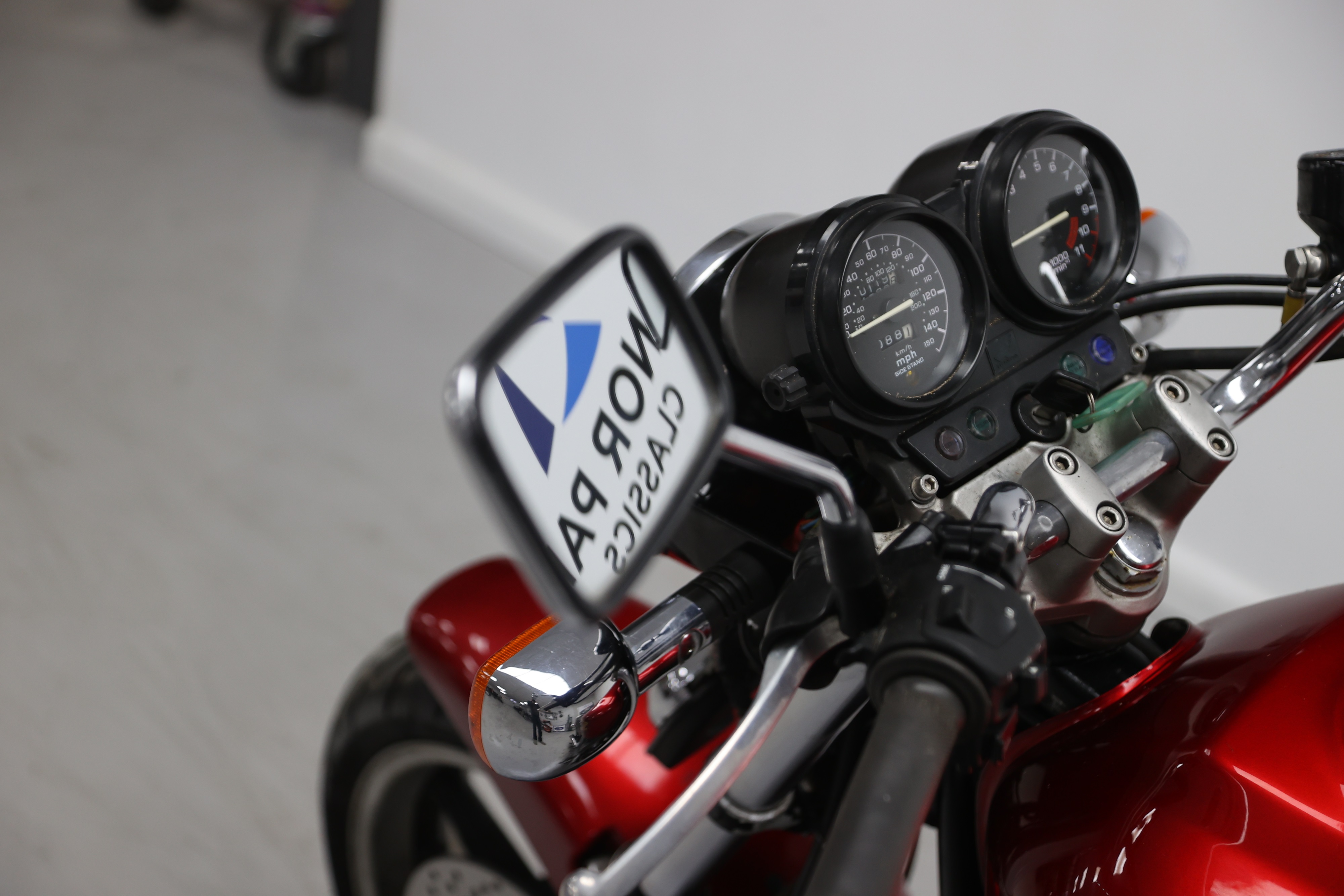 Lot 28 - 1992 Honda CB750 F2
