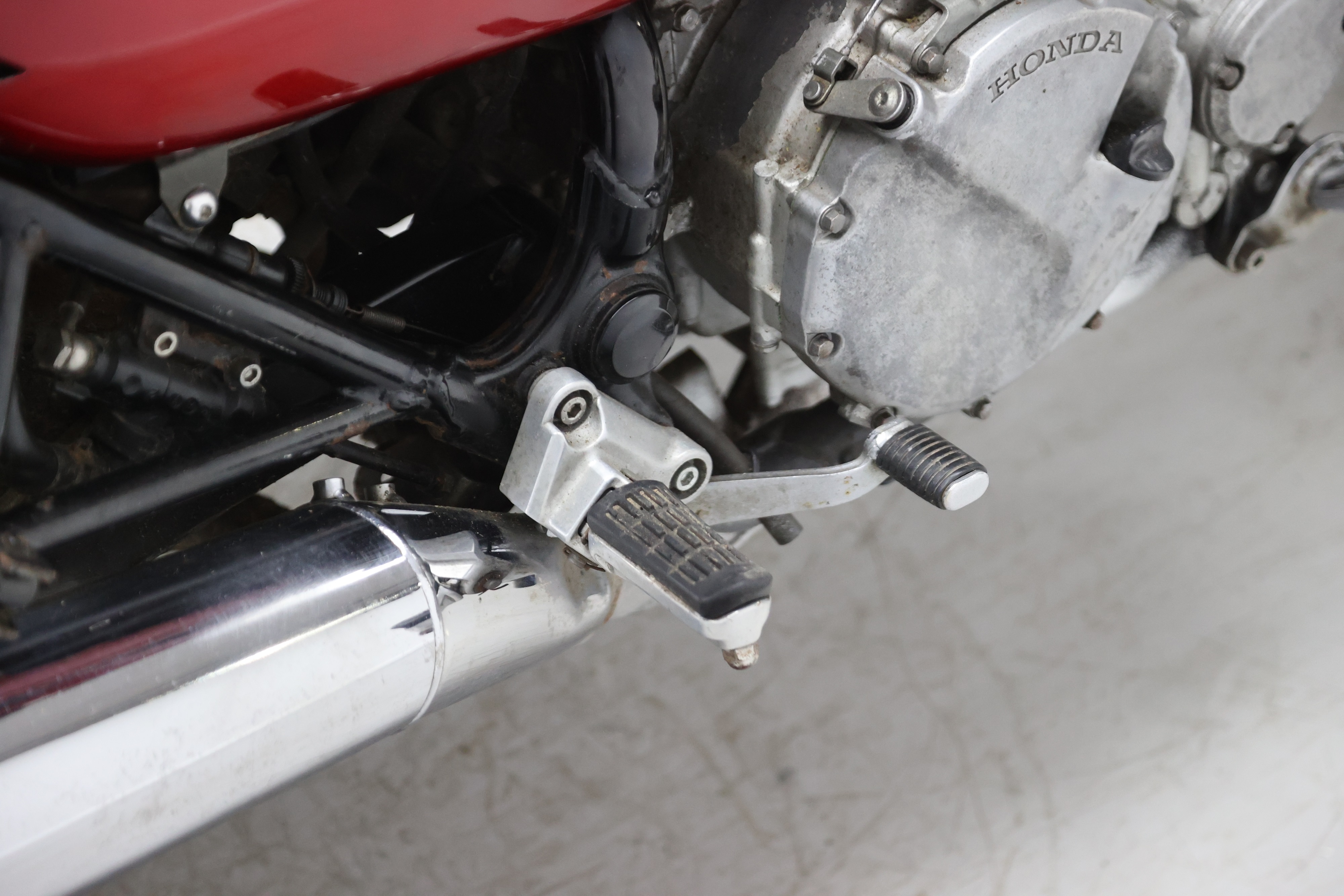 Lot 28 - 1992 Honda CB750 F2