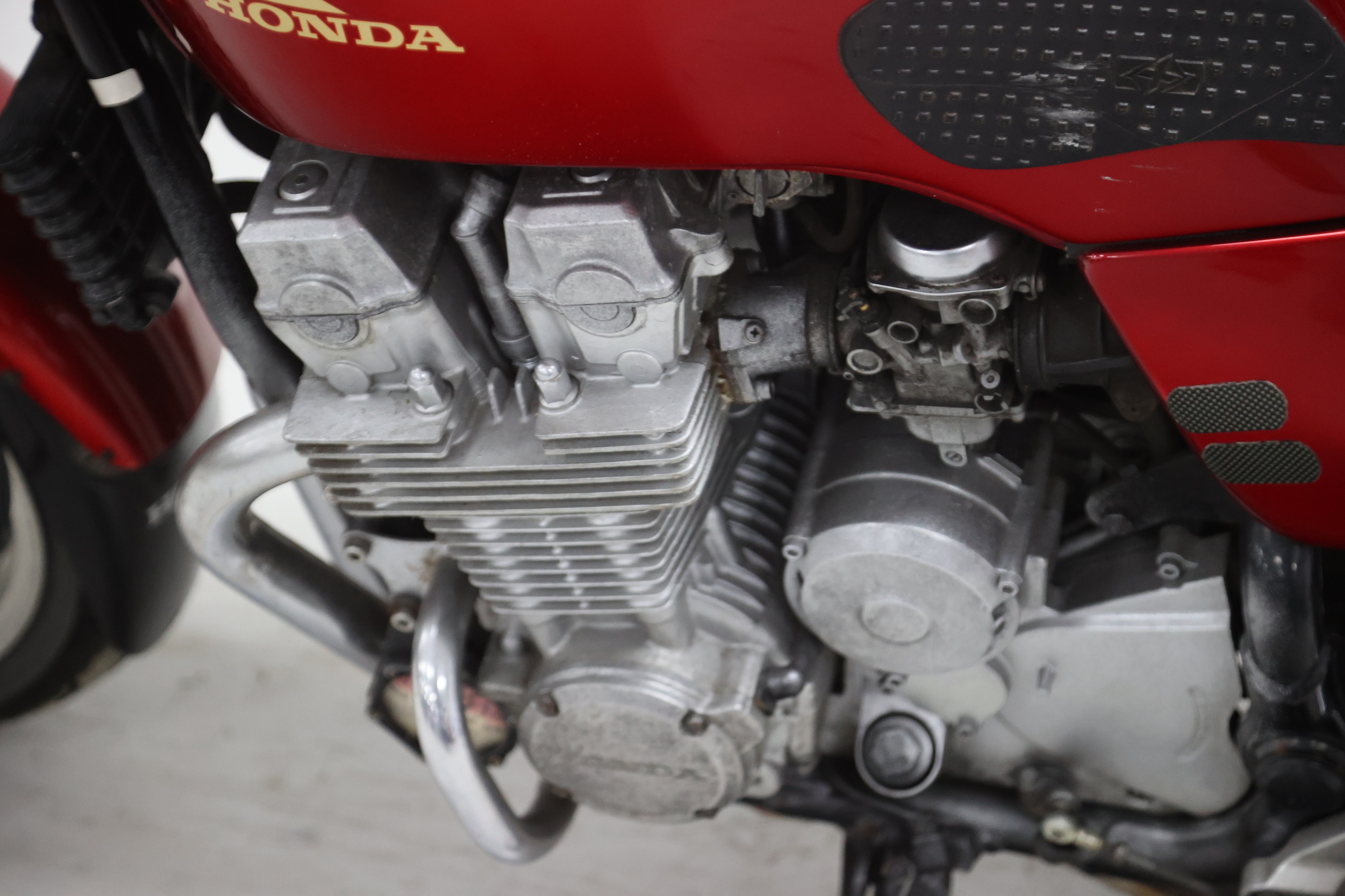 Lot 28 - 1992 Honda CB750 F2