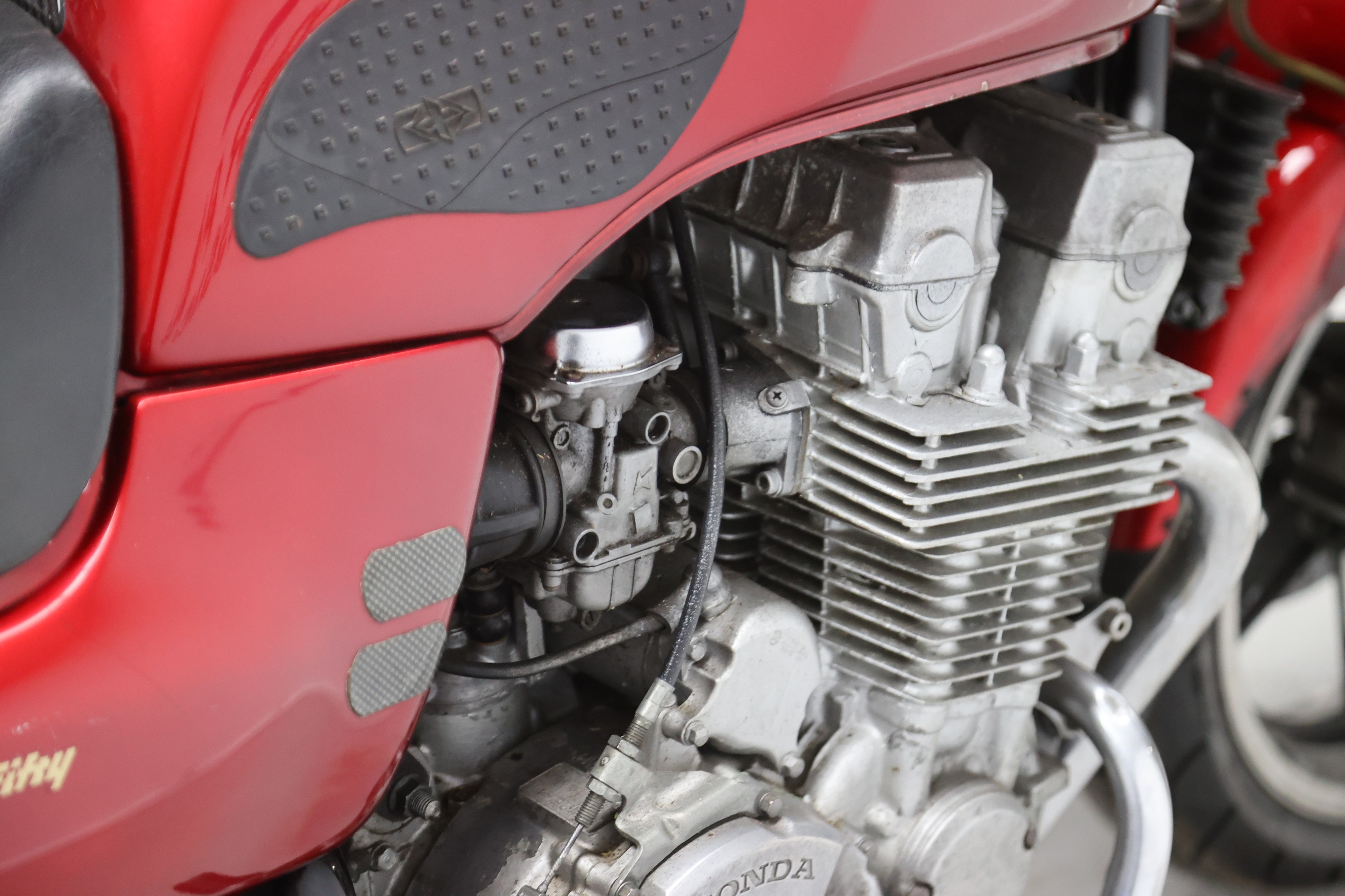 Lot 28 - 1992 Honda CB750 F2