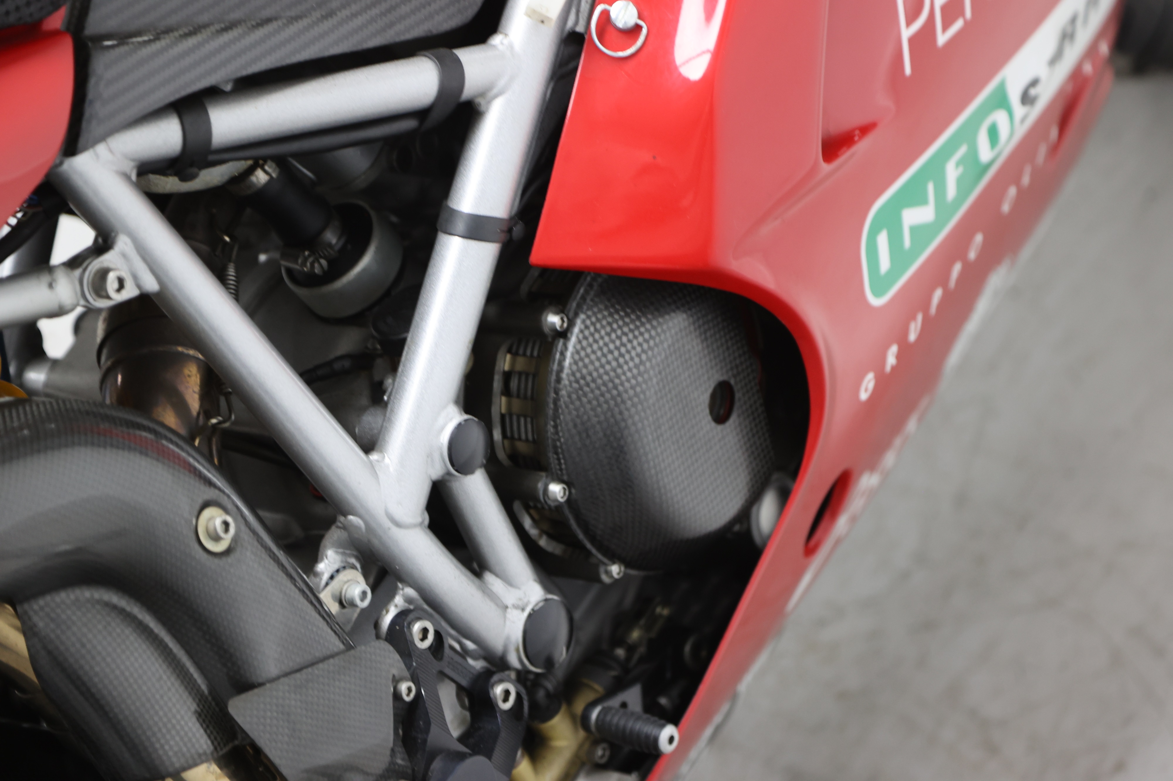 Lot 8 - 1997 Ducati 996 SPS