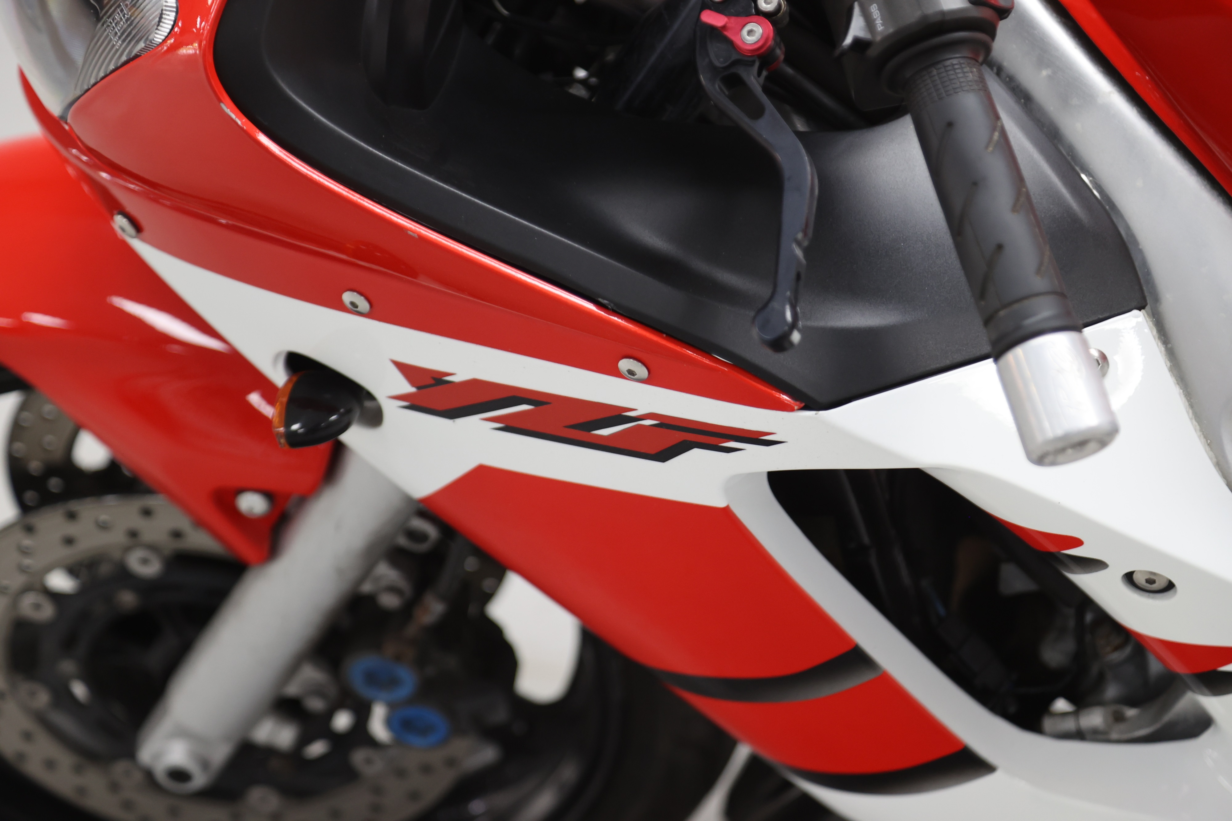 Lot 107 - 1999 Yamaha YZF-R6