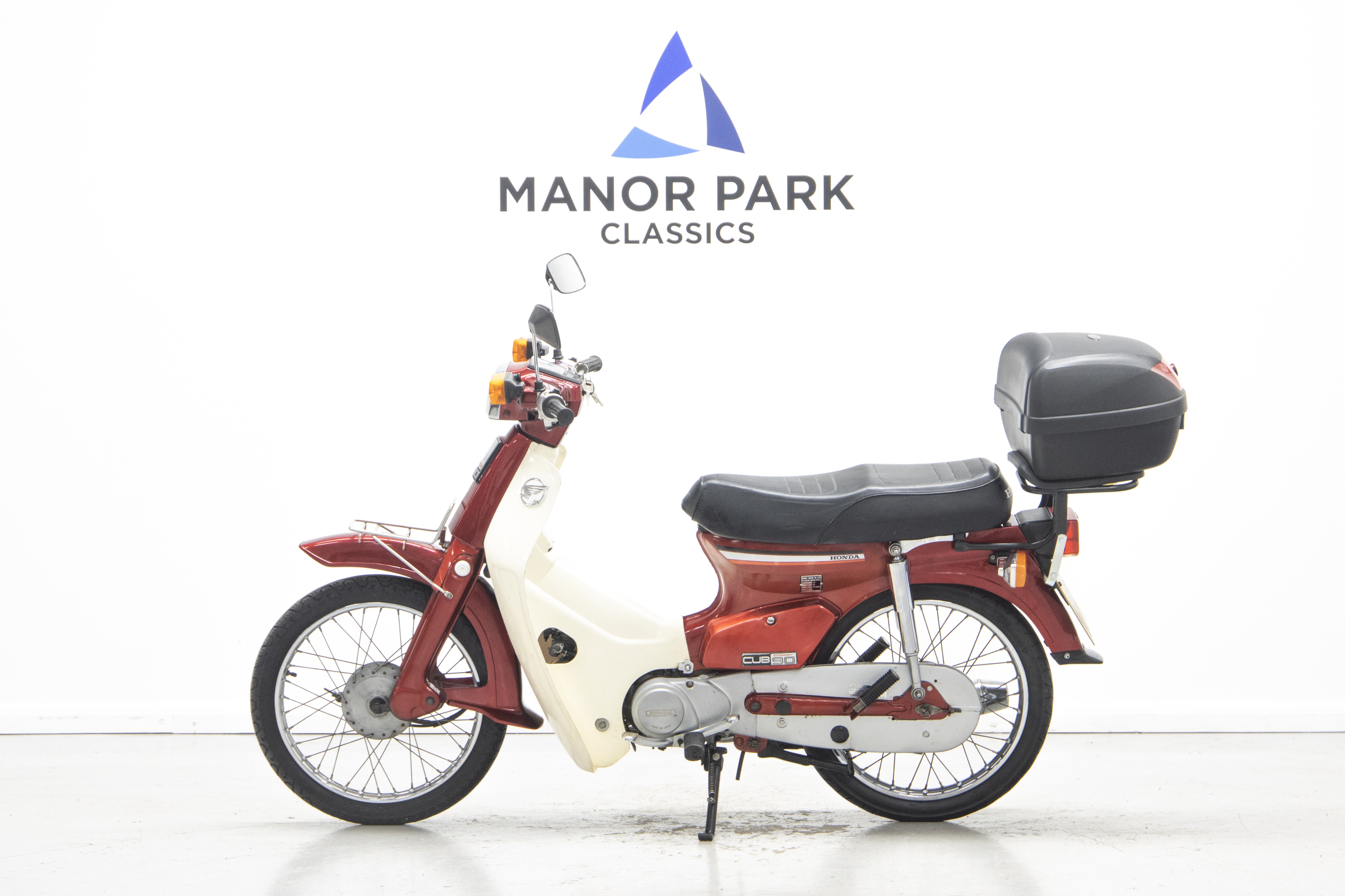 Lot 38 - 1992 Honda C90